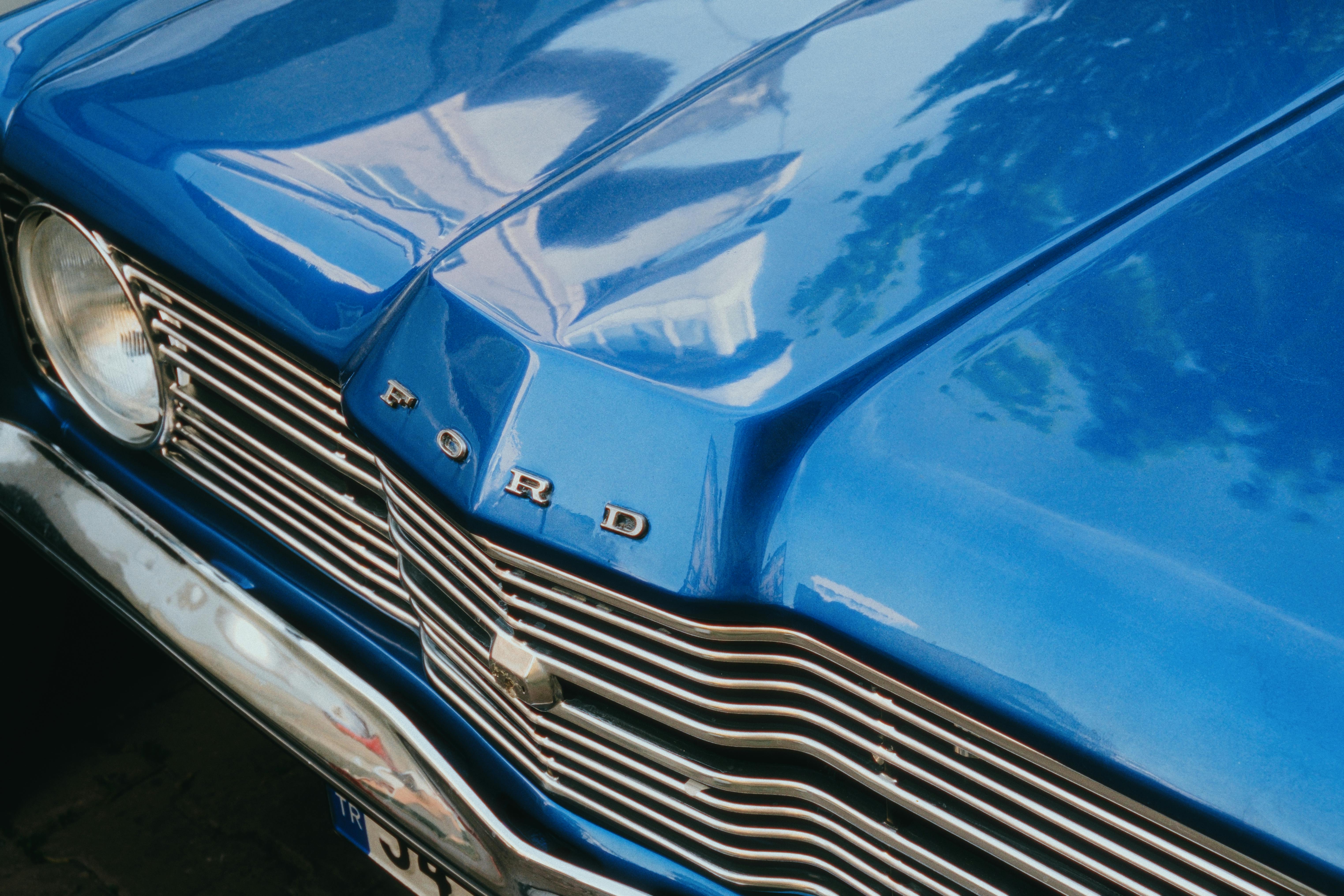 Ford Car Name on Livery · Free Stock Photo