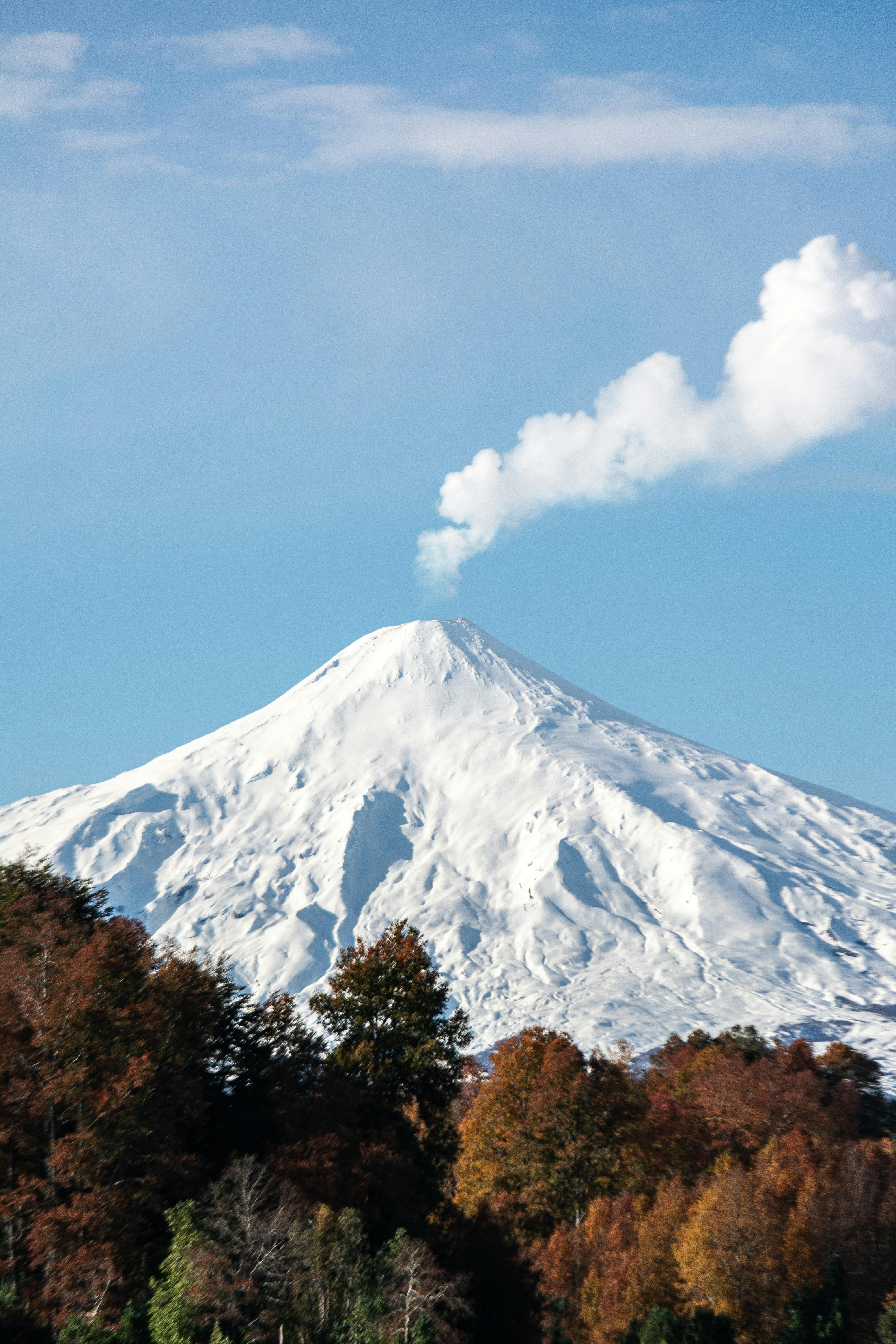 Mountes Photos, Download The BEST Free Mountes Stock Photos & HD Images