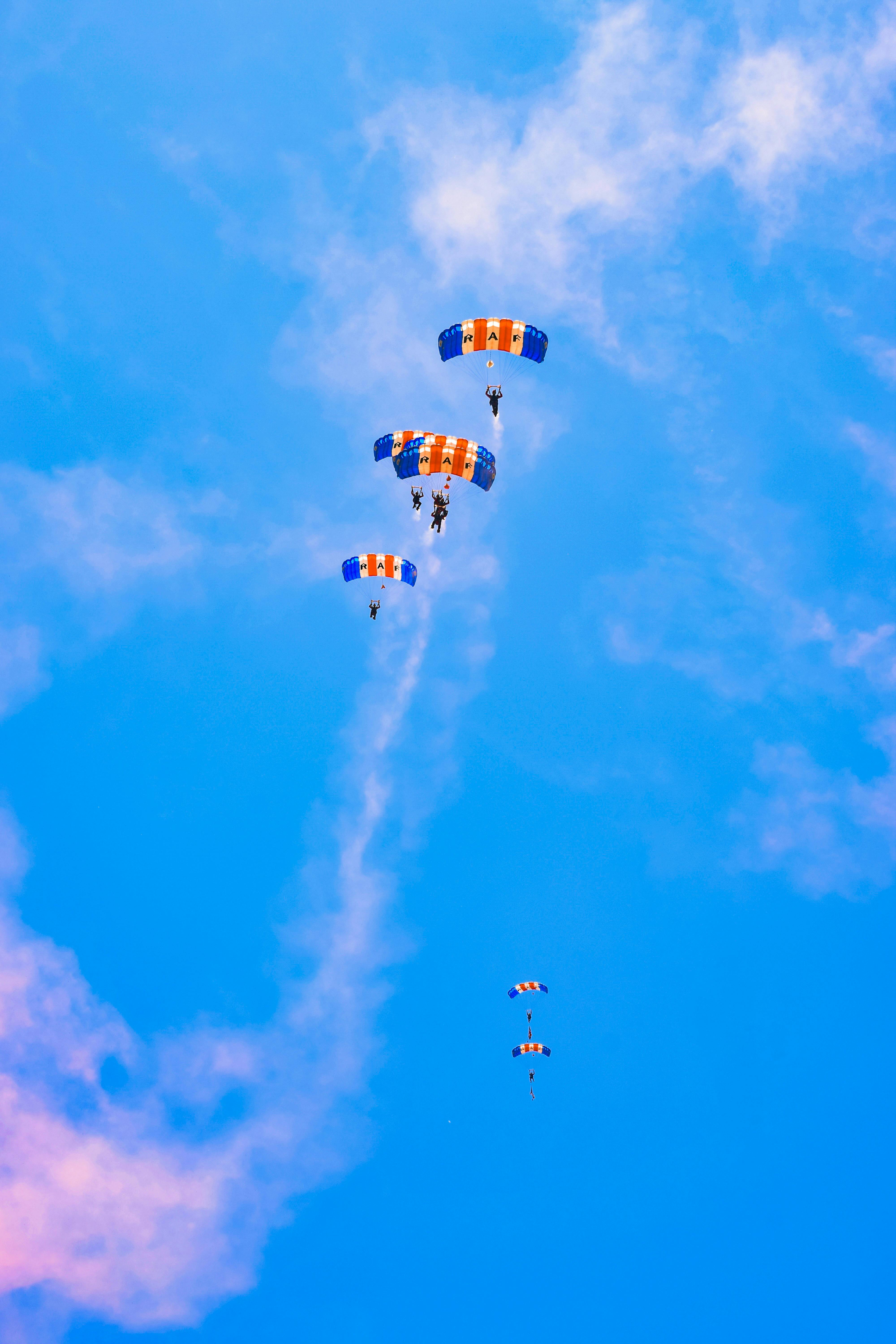 People Parachuting in Sky · Free Stock Photo