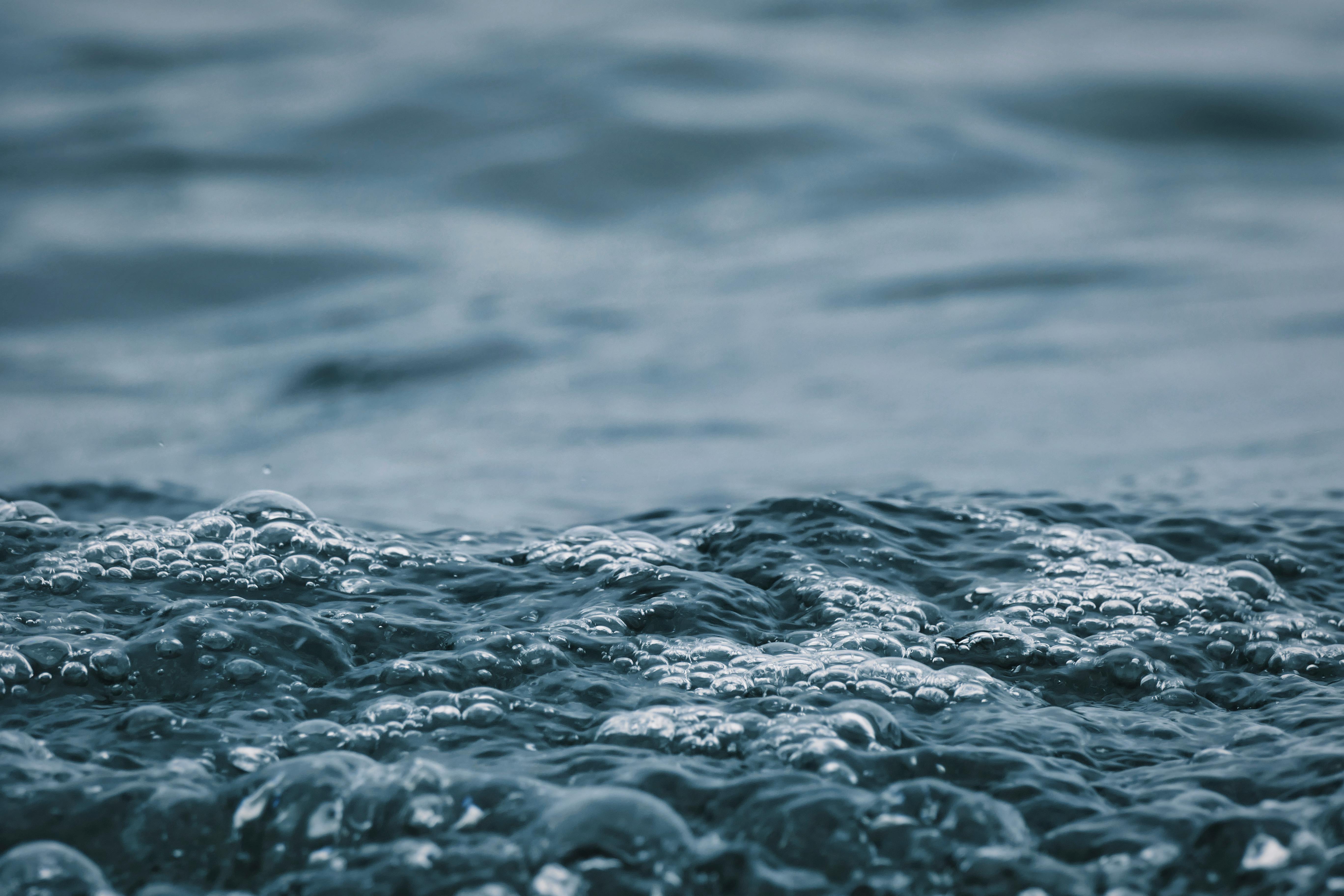 Close-up Photo of Water · Free Stock Photo