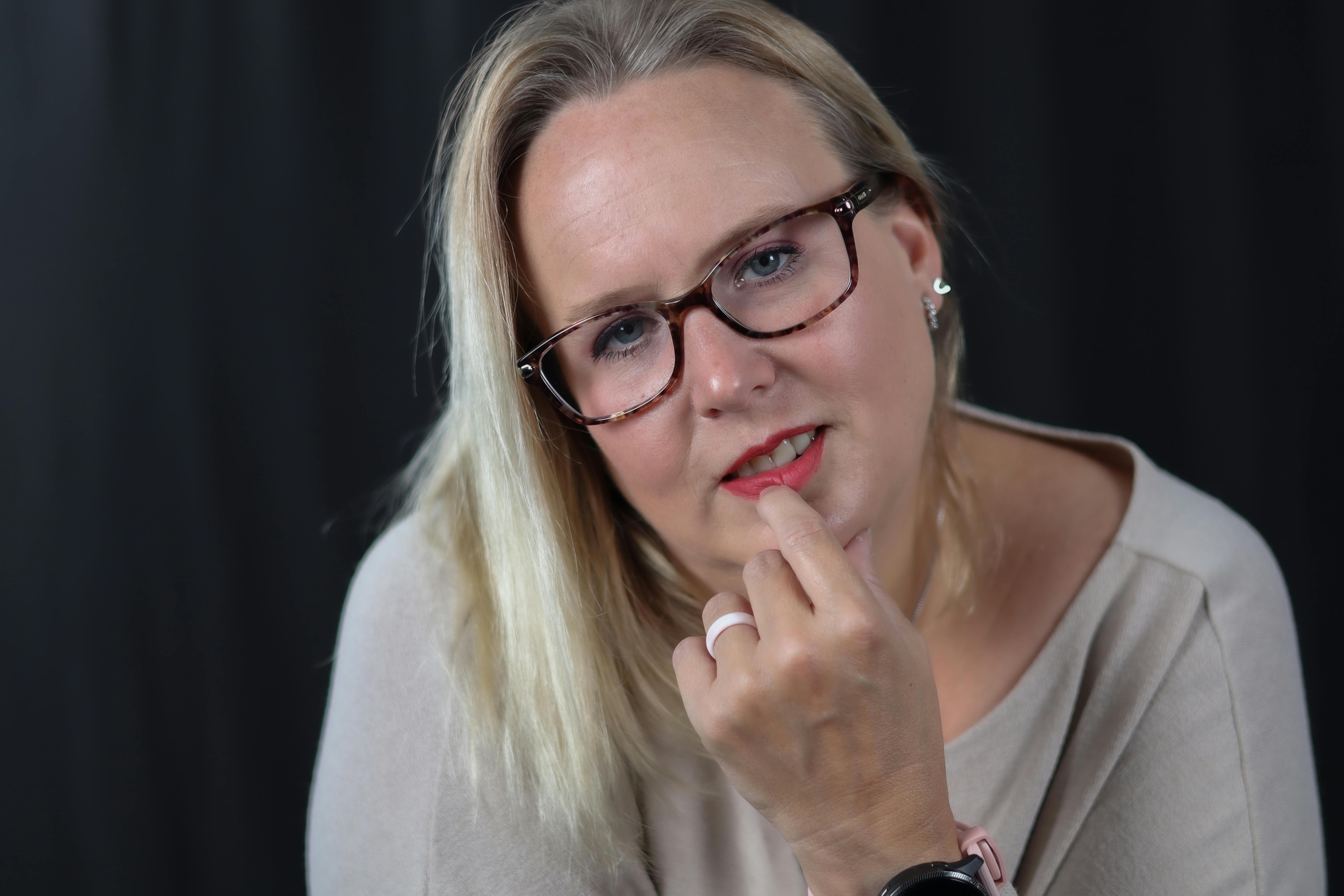 Woman Without Face Photos, Download The BEST Free Woman Without Face ...