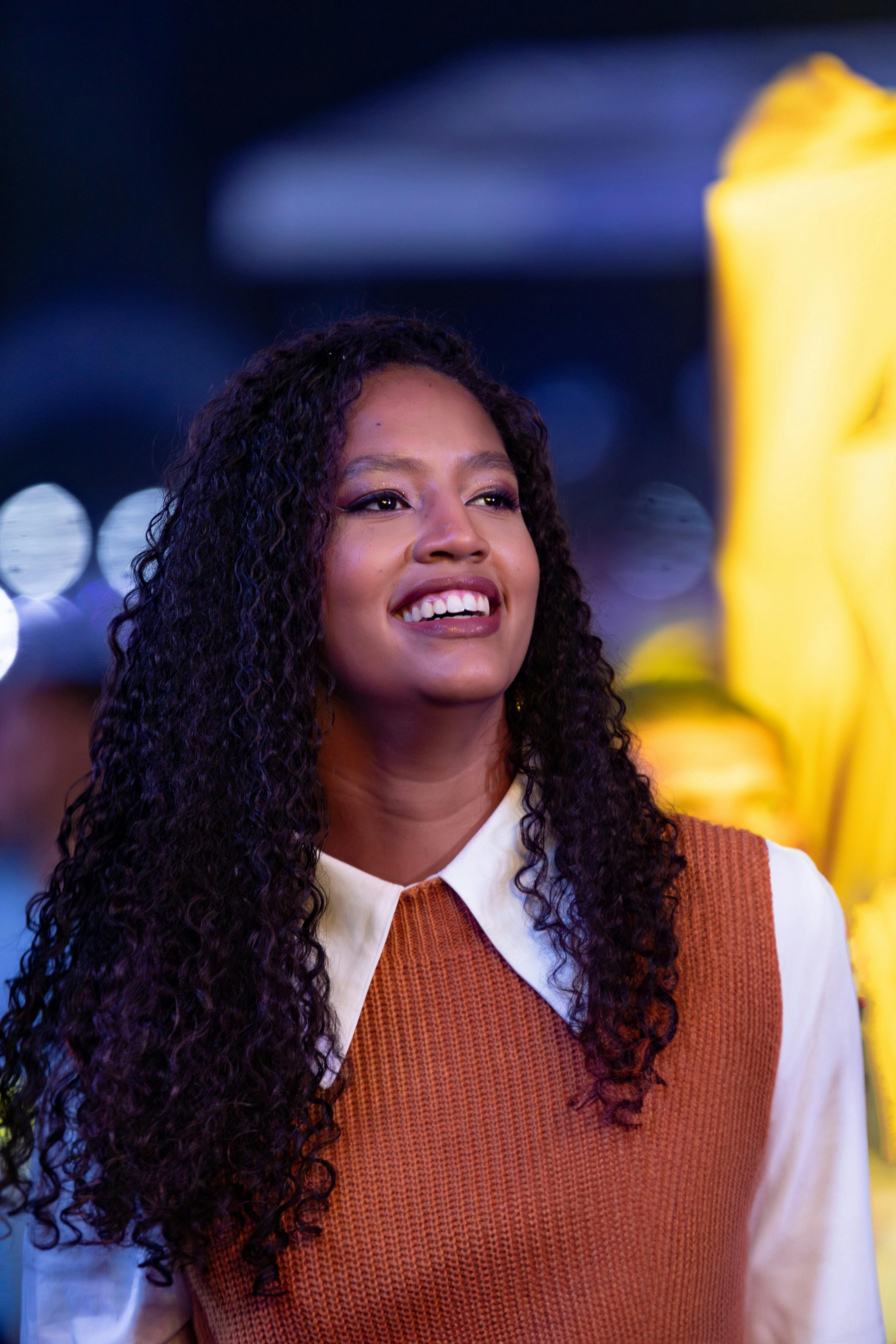 Afro Singer Photos, Download The BEST Free Afro Singer Stock Photos ...