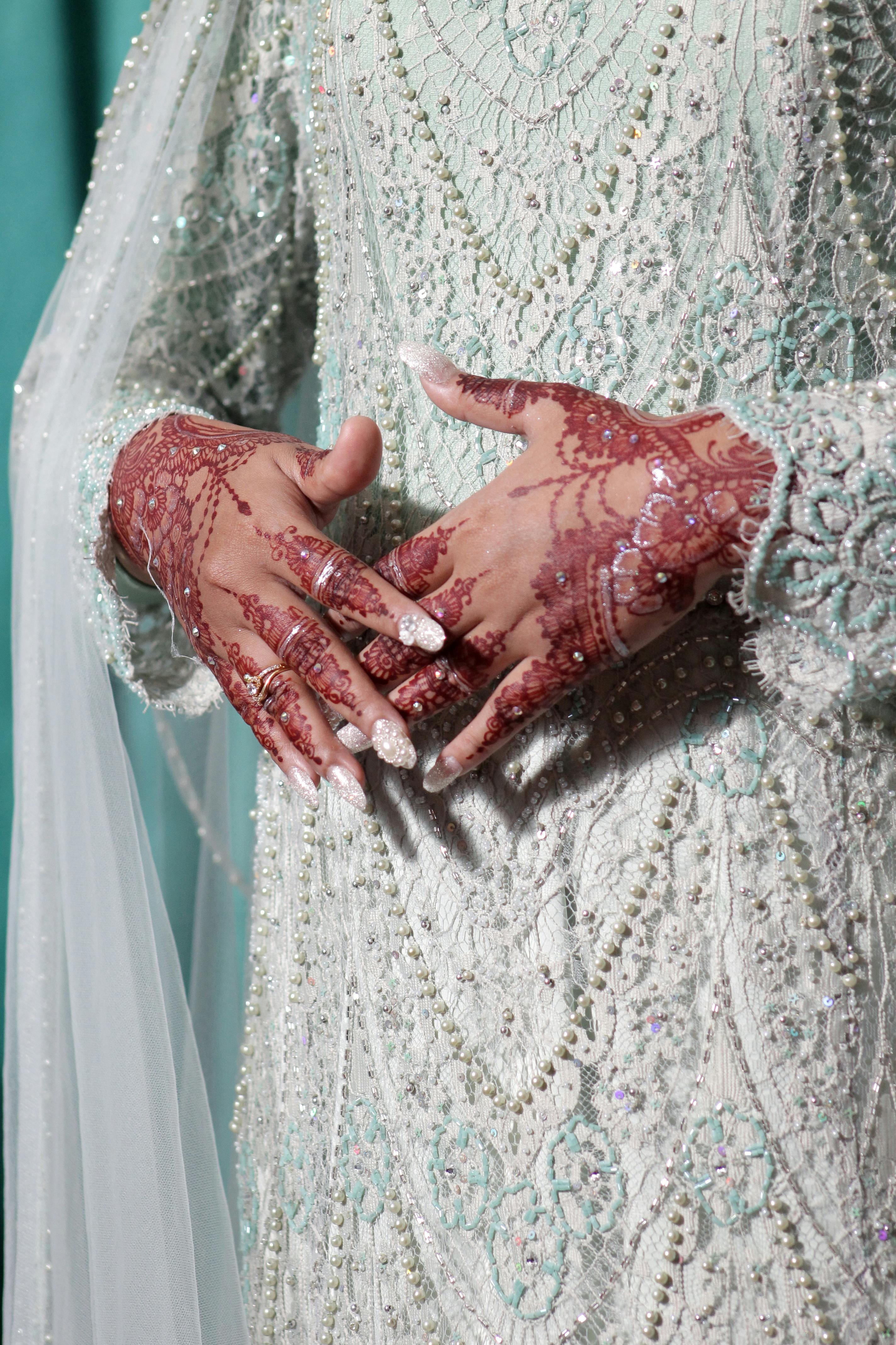 Indian Hands Photos, Download The BEST Free Indian Hands Stock Photos ...