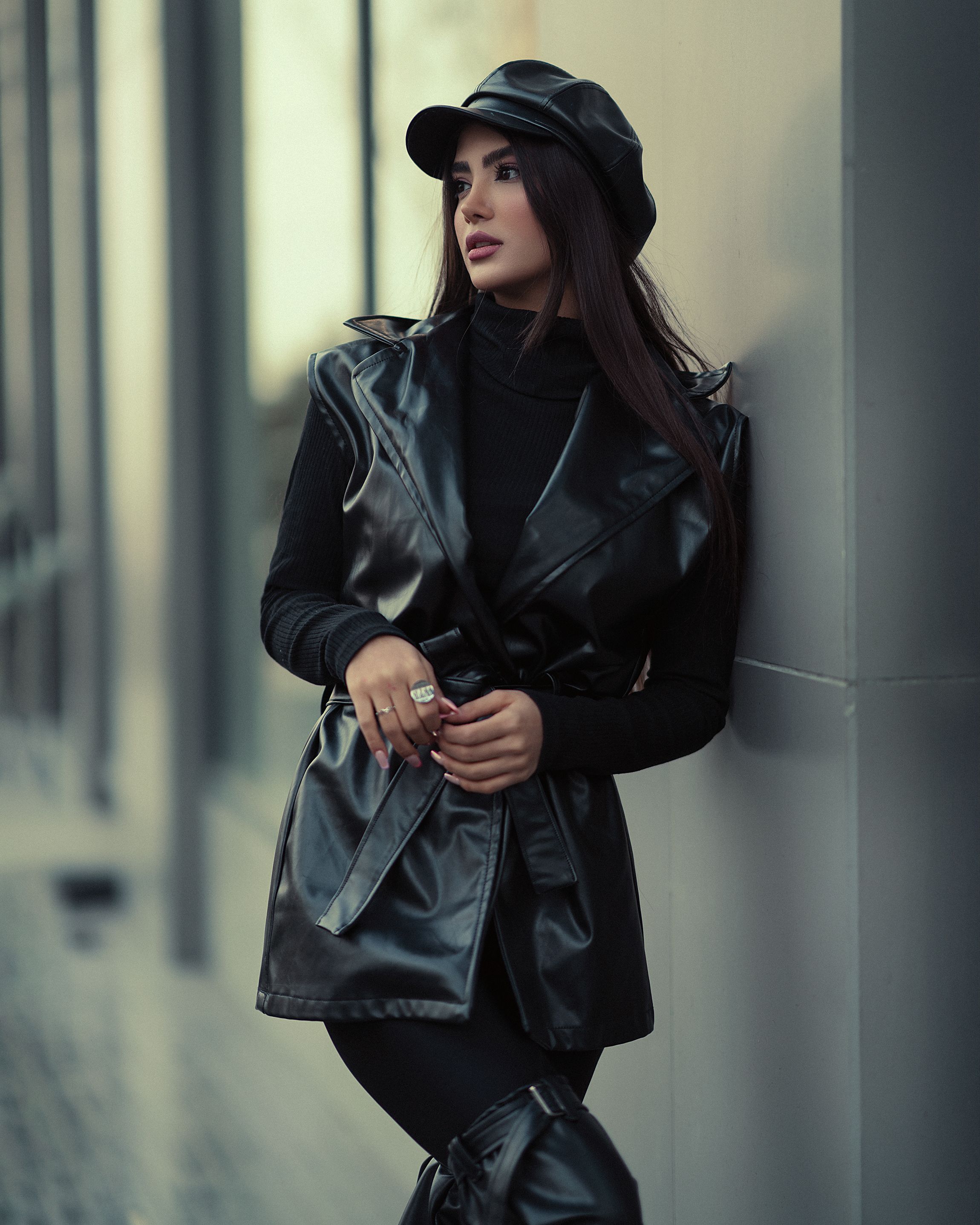 Boss Lady Model In Boots Photos, Download The BEST Free Boss Lady Model ...