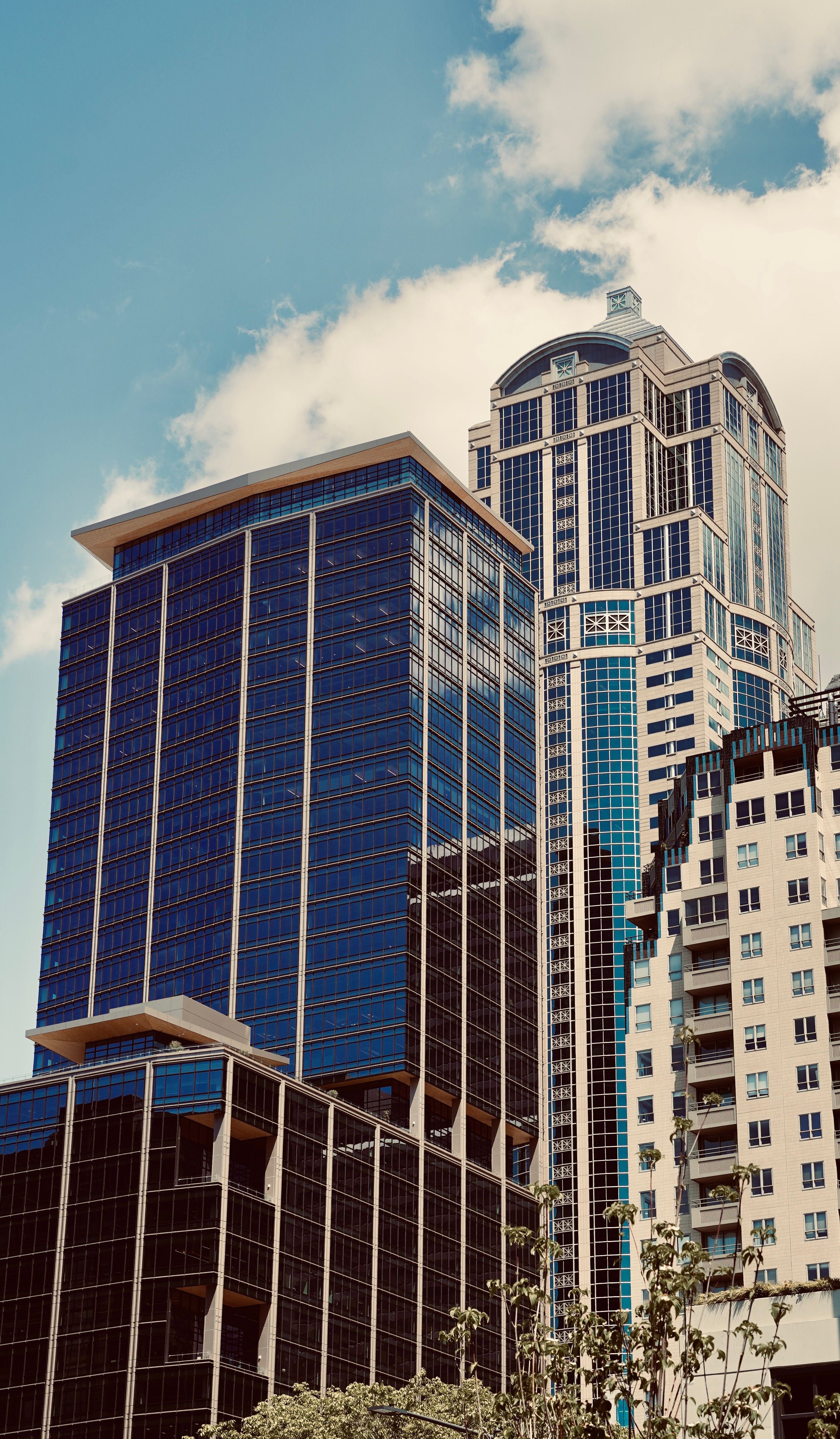Qualtrics Tower in Seattle · Free Stock Photo