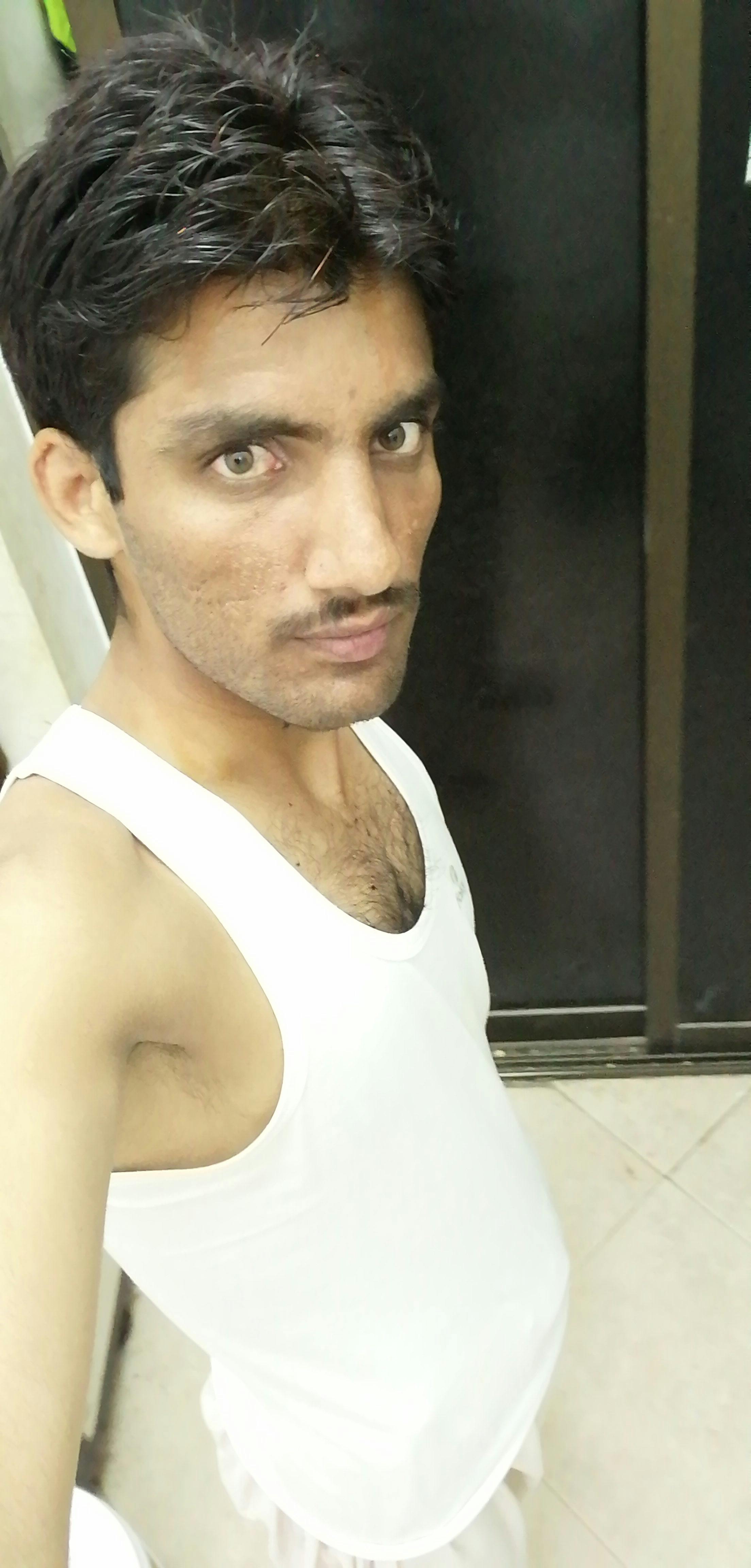 Muhammad Tariq Aziz Arain - 사진 Muhammad Tariq Aziz Arain - 사진
