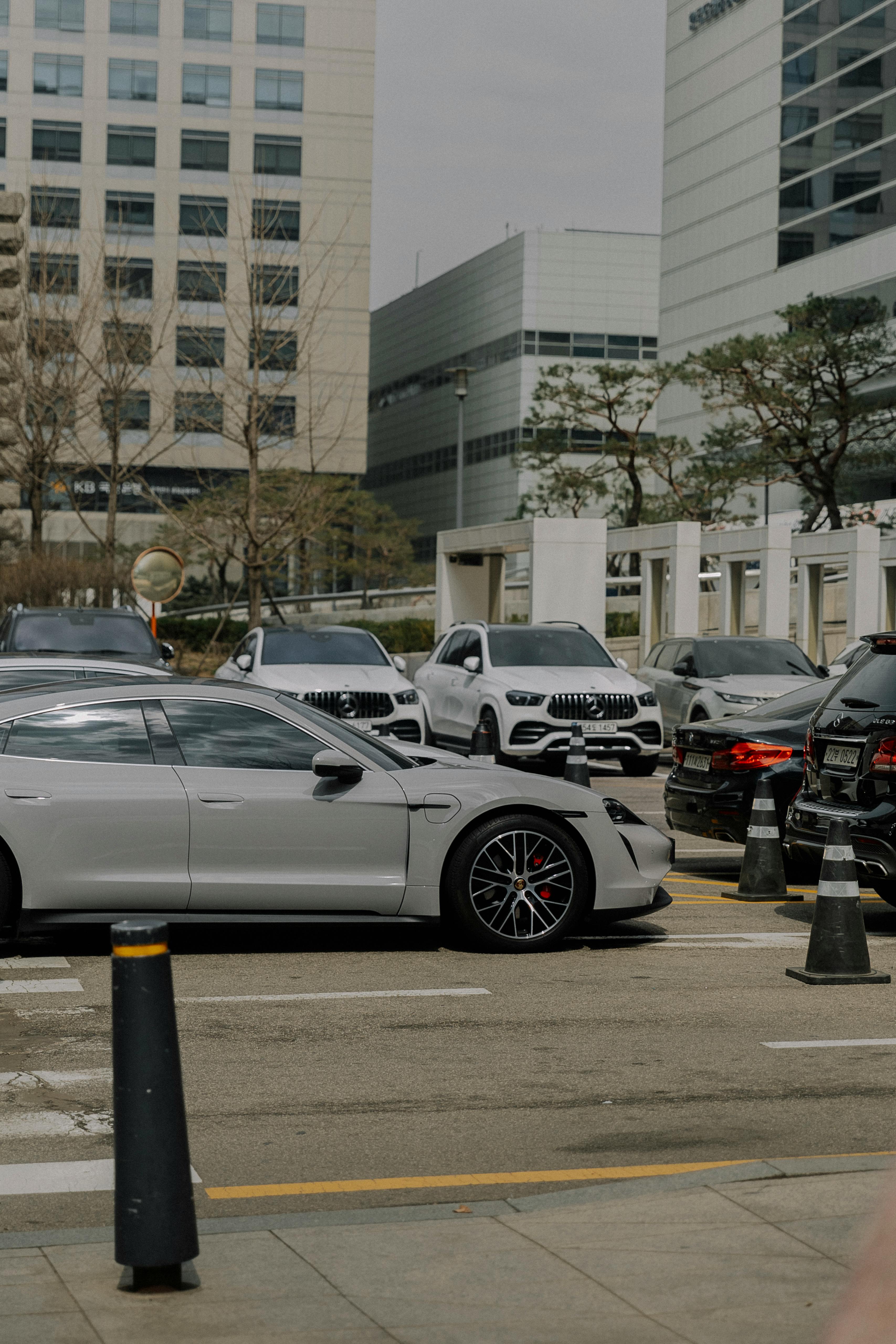 Black and white aerial view of a parking lot · Free Stock Photo
