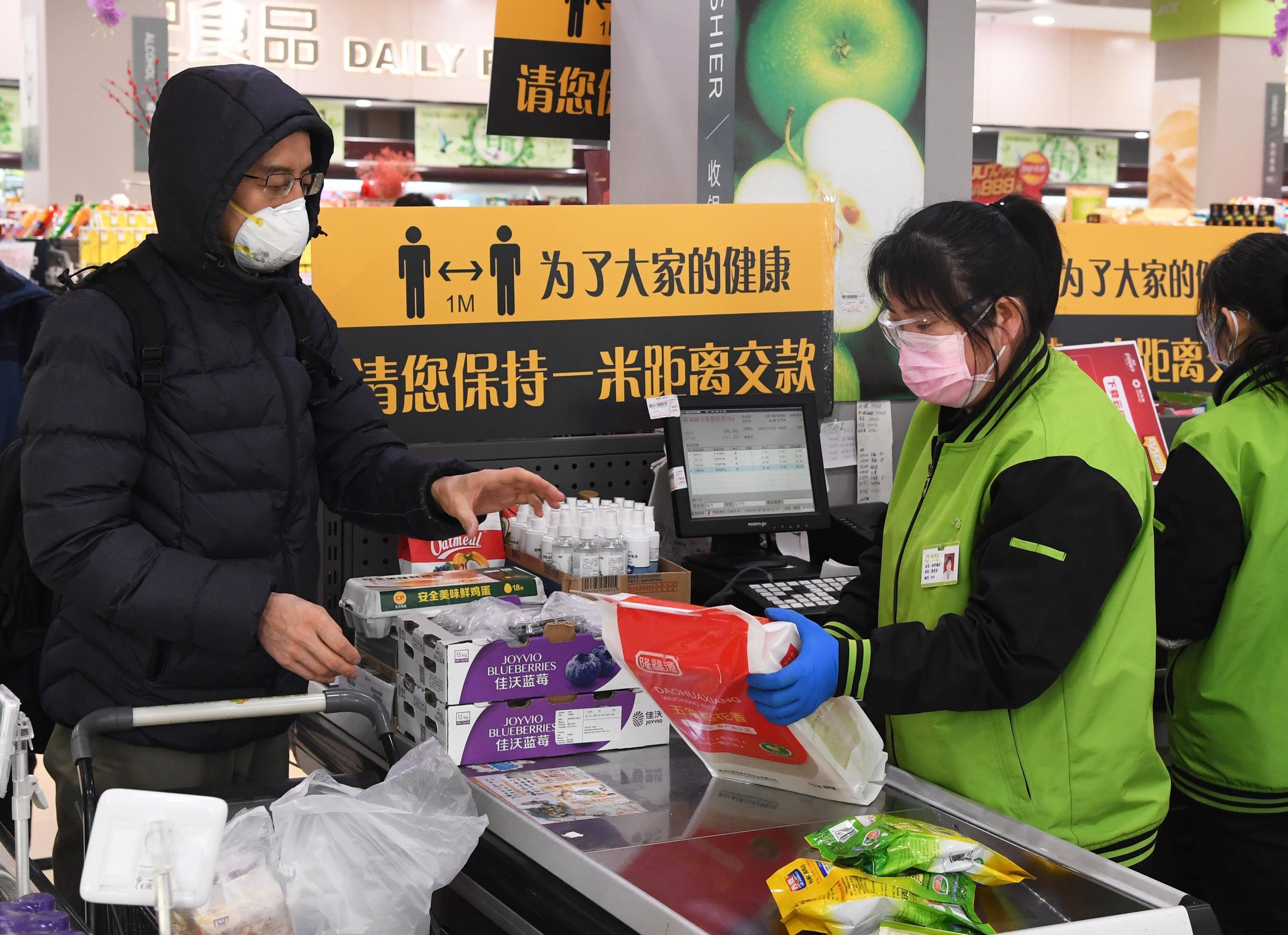 A Customer and a Cashier · Free Stock Photo
