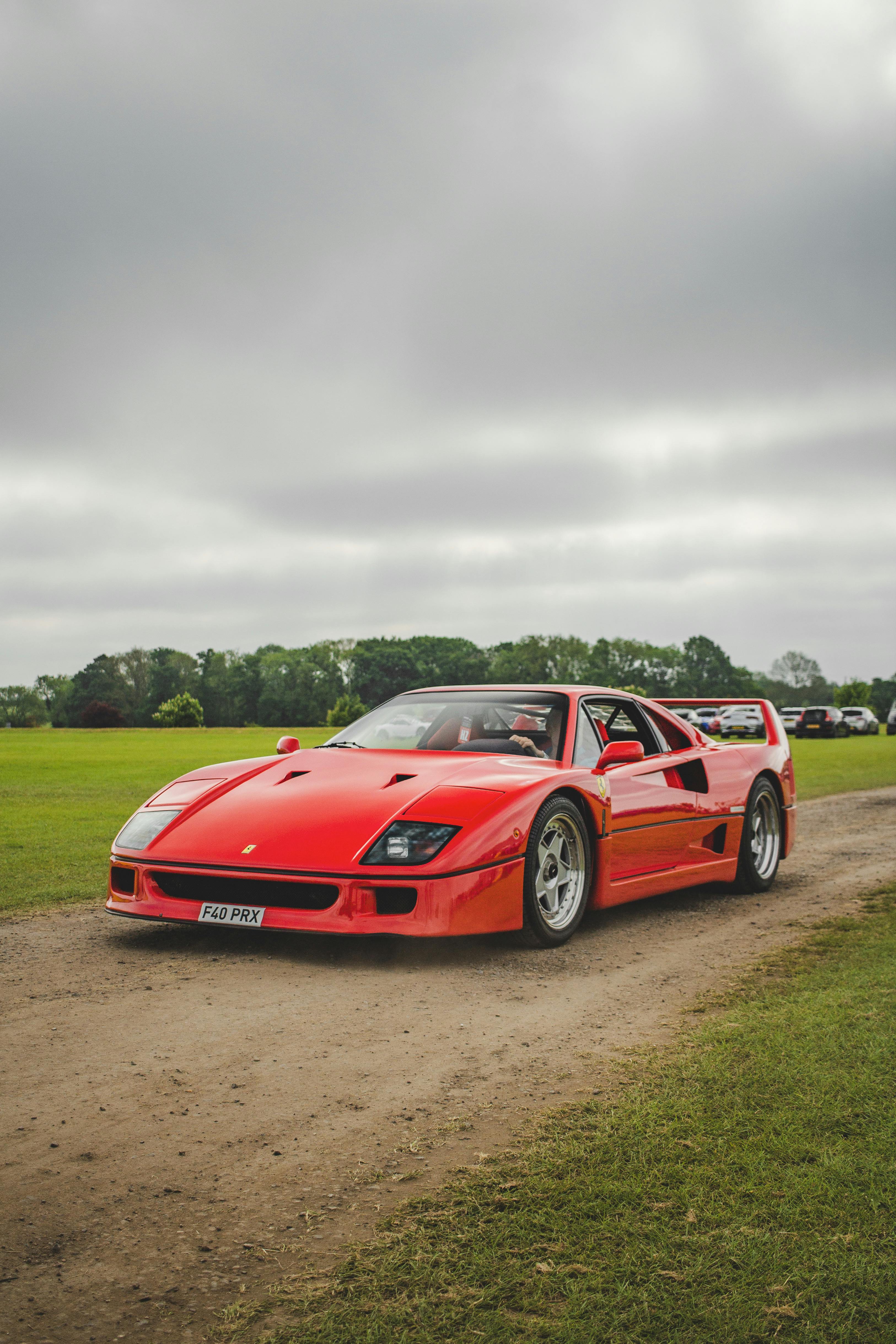 Red Ferrari F40 · Free Stock Photo