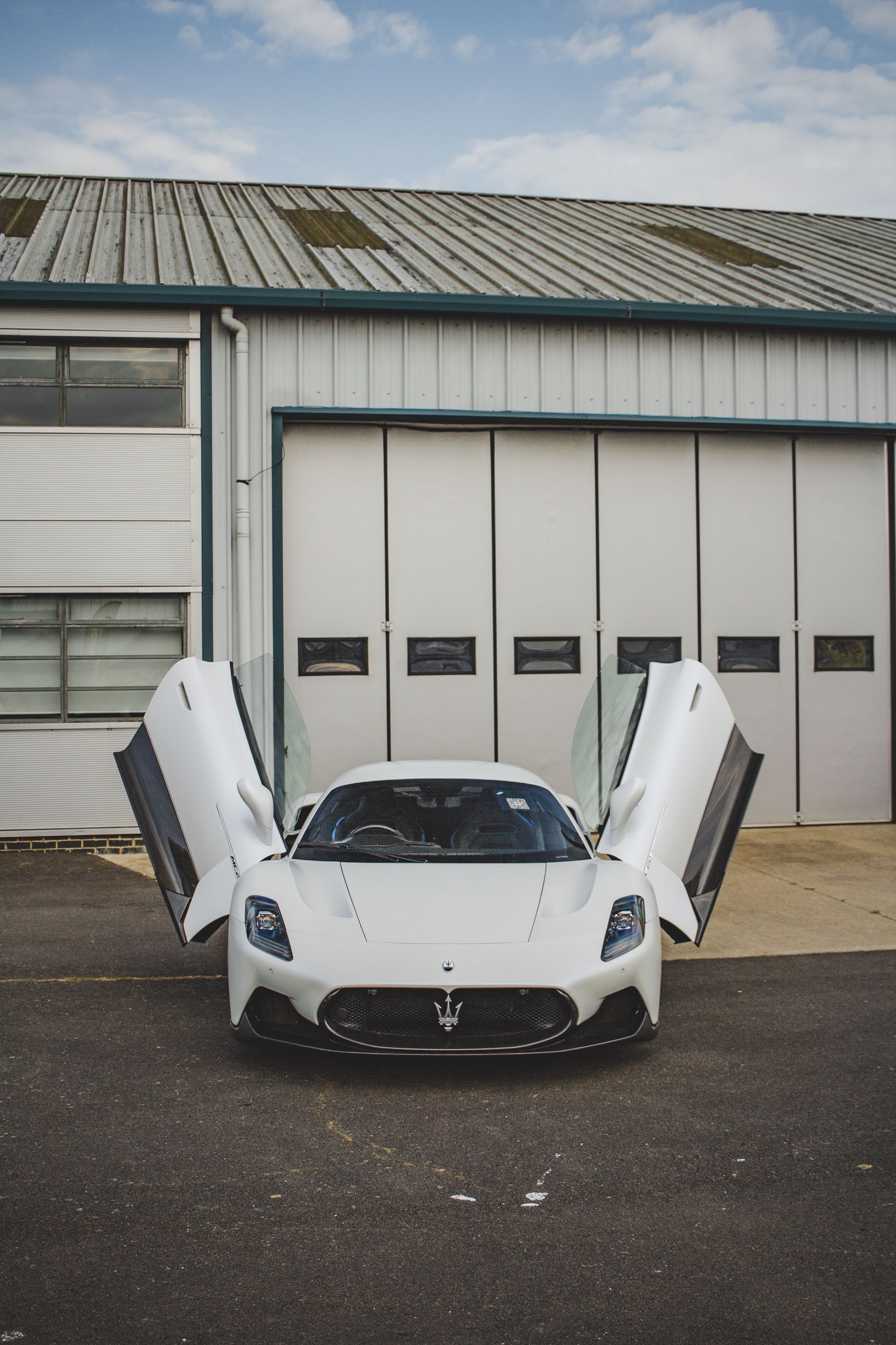 White Maserati MC20 · Free Stock Photo