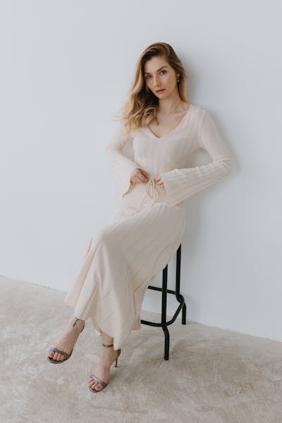 Basic White Woman Photos, Download The BEST Free Basic White Woman ...