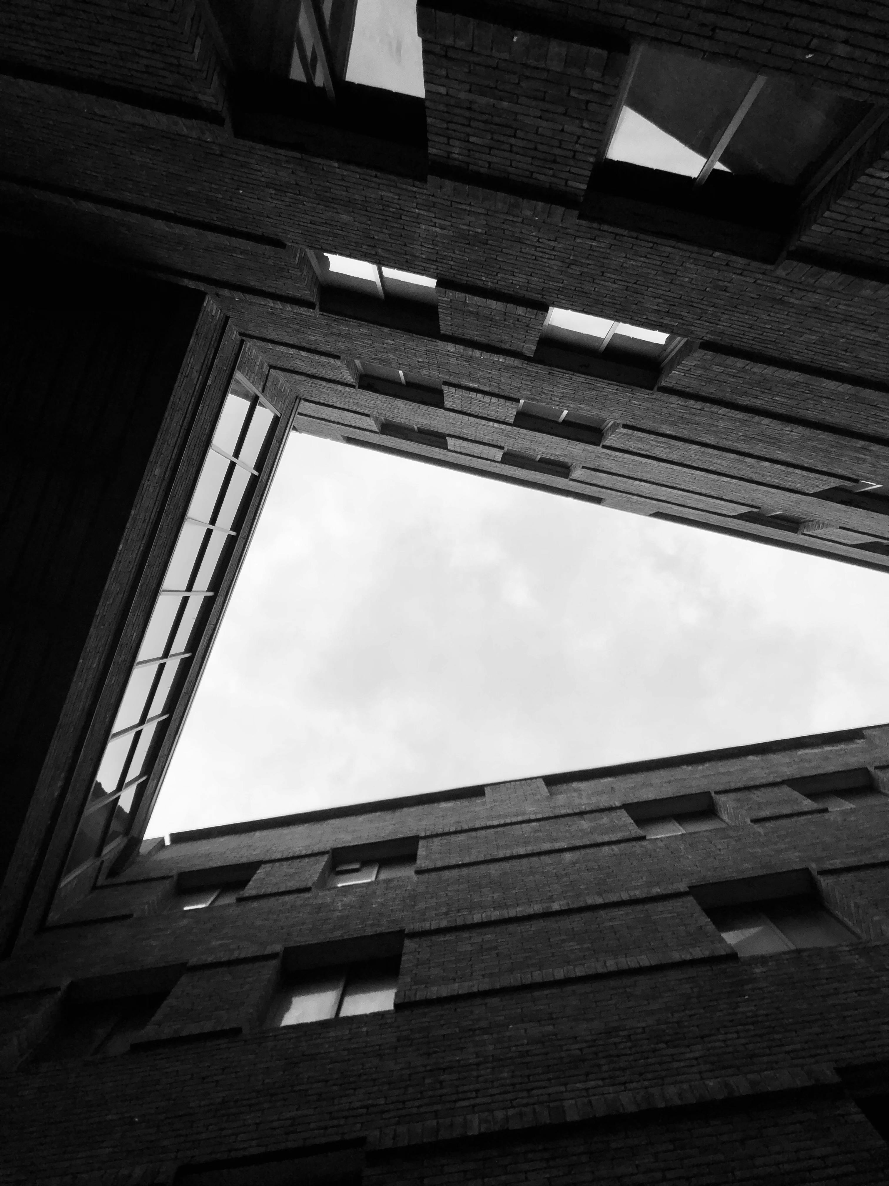 Foto profissional gratuita de abstrair, ângulos, ao ar livre, arquitetônico, arquitetura ...