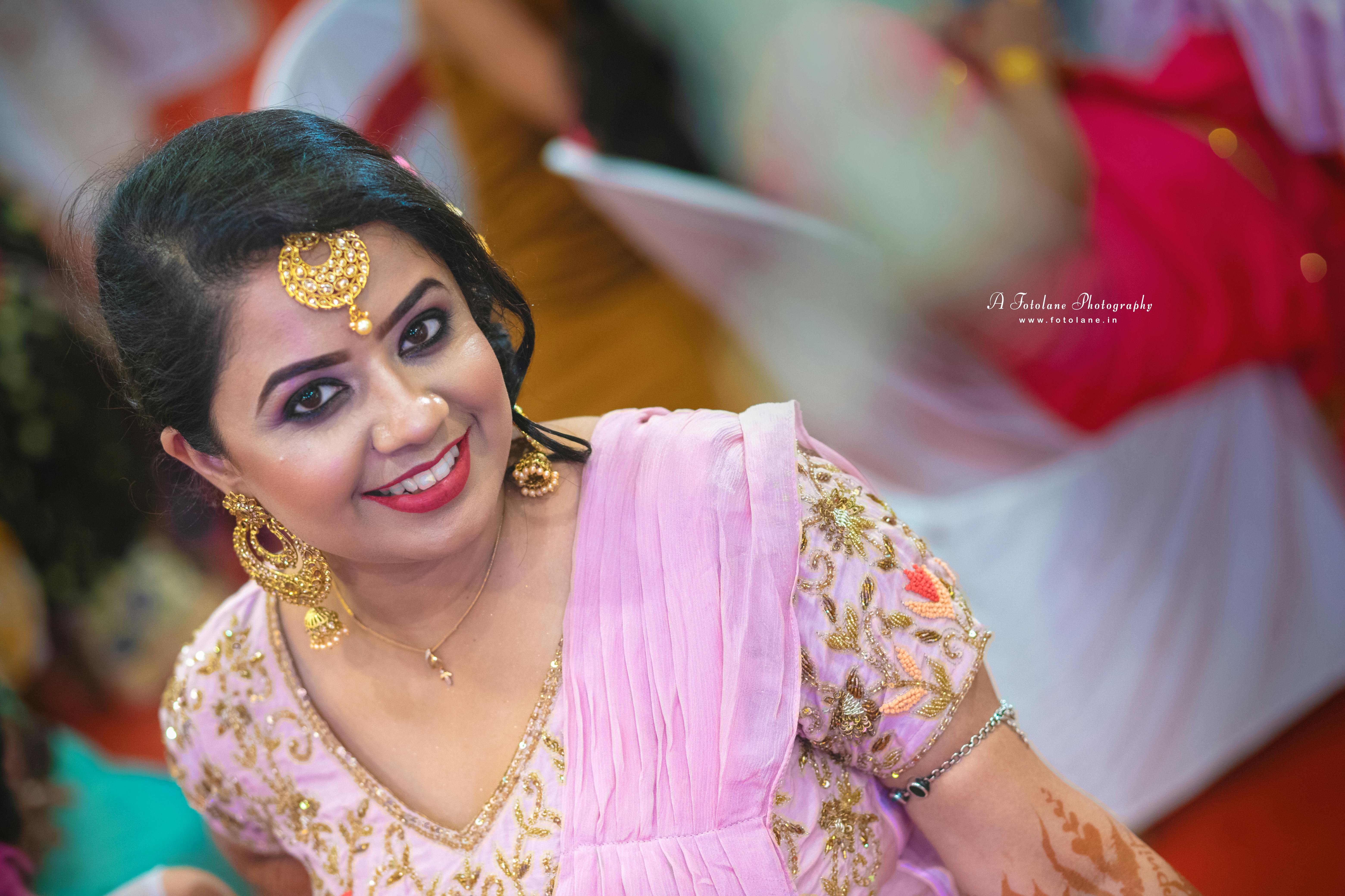 Priya Roy - Φωτογραφία