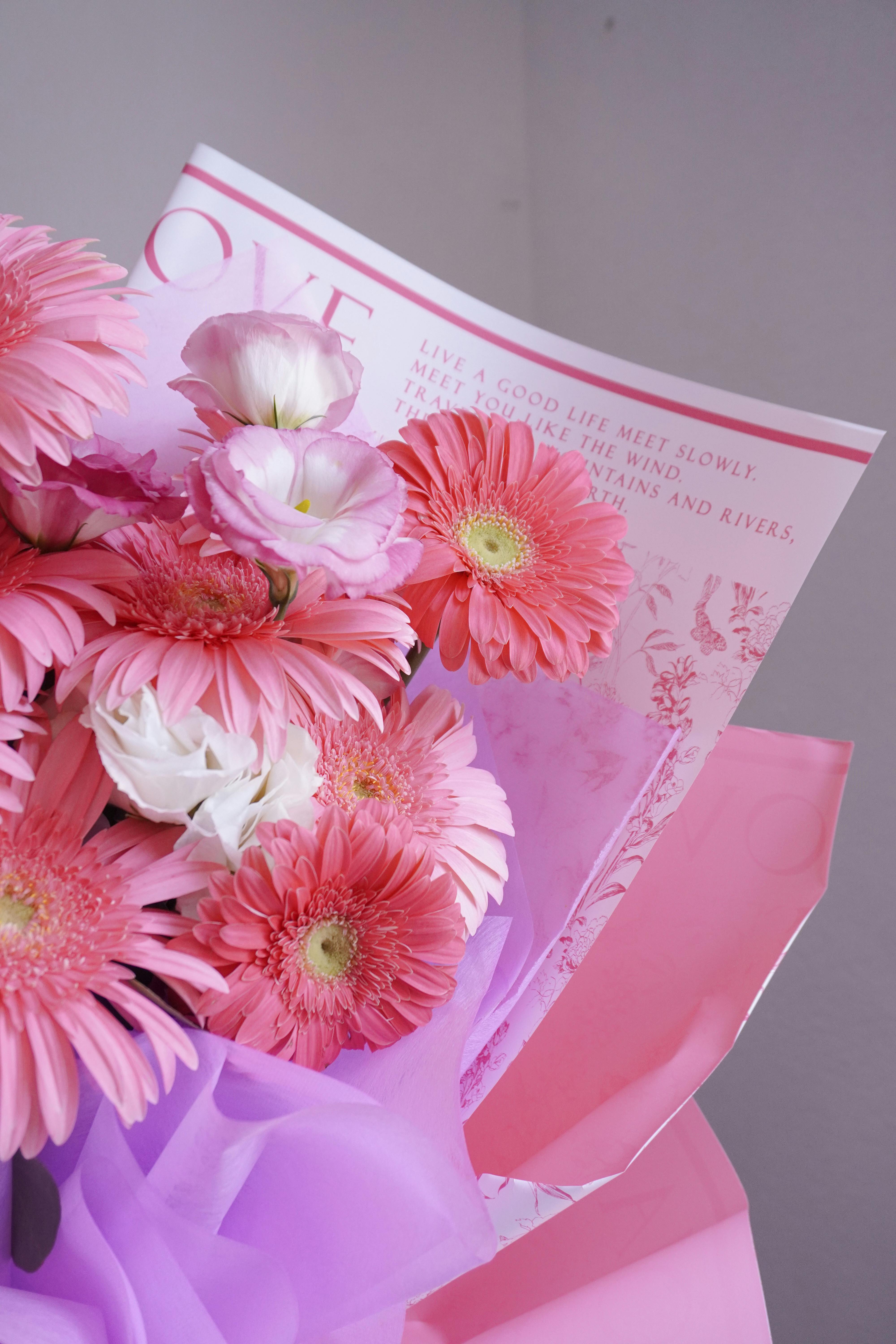 Magazine Background Photos, Download The BEST Free Magazine Background ...