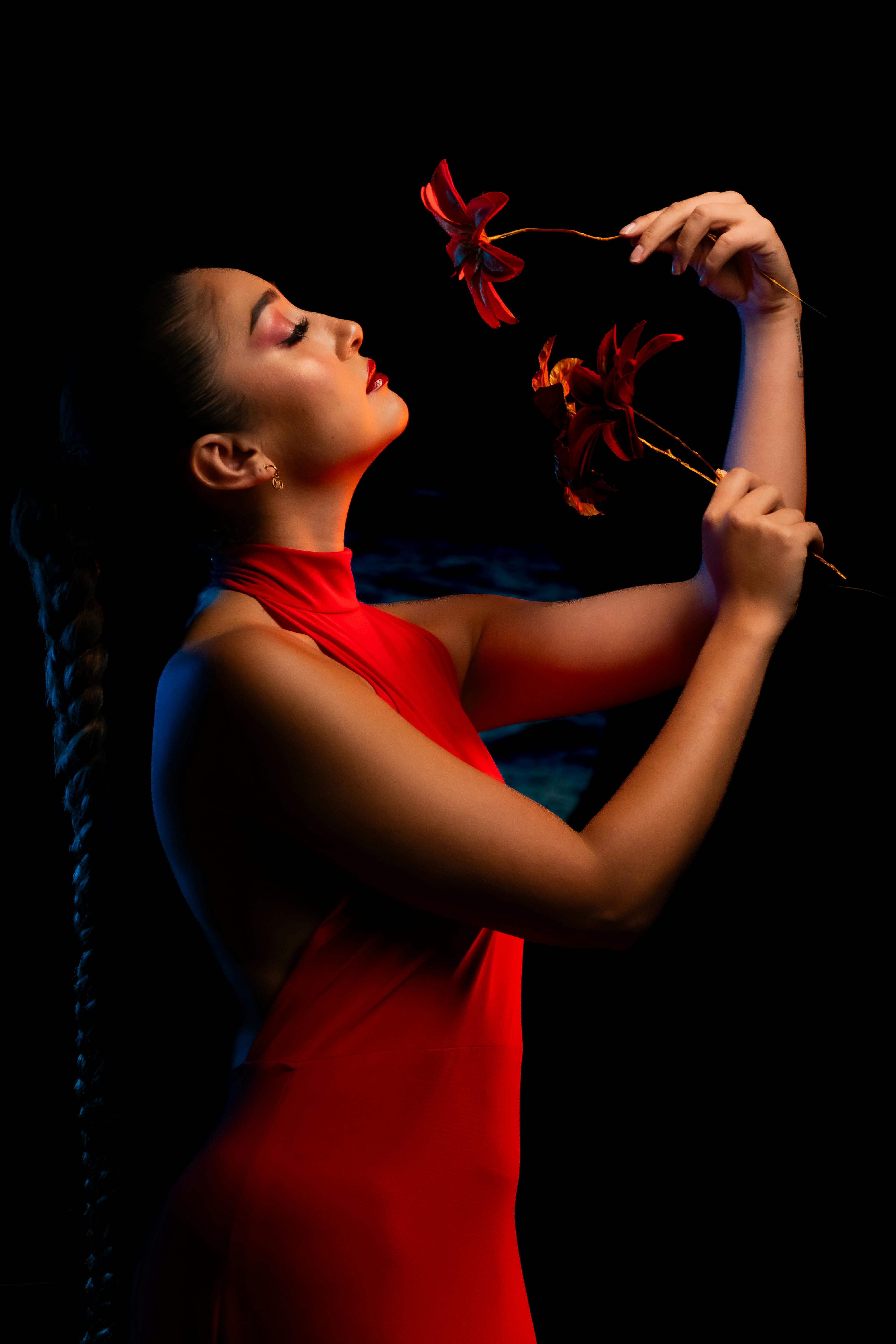 Retrato de perfil · Free Stock Photo