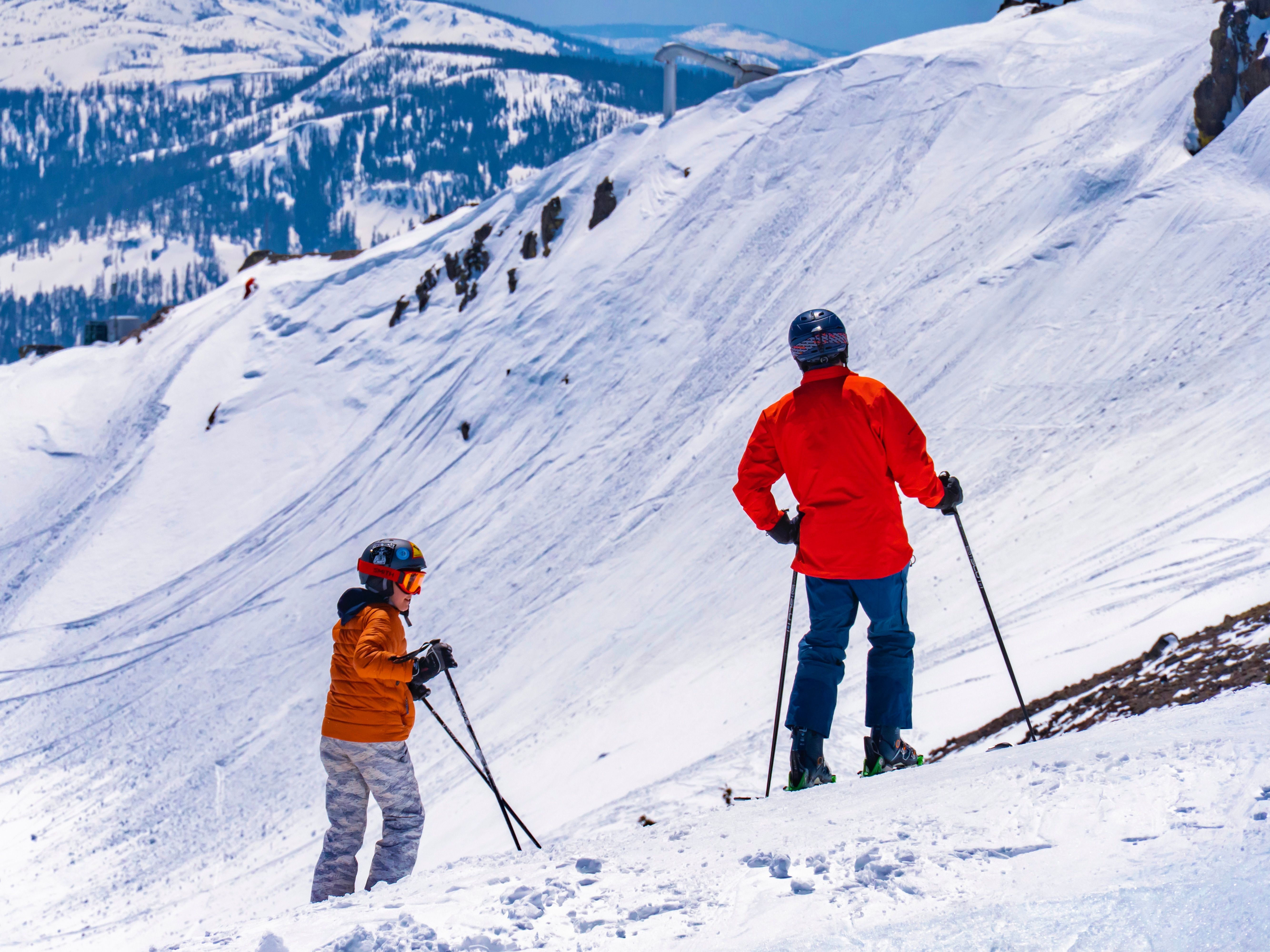 People Skiing in the Mountains · Free Stock Photo