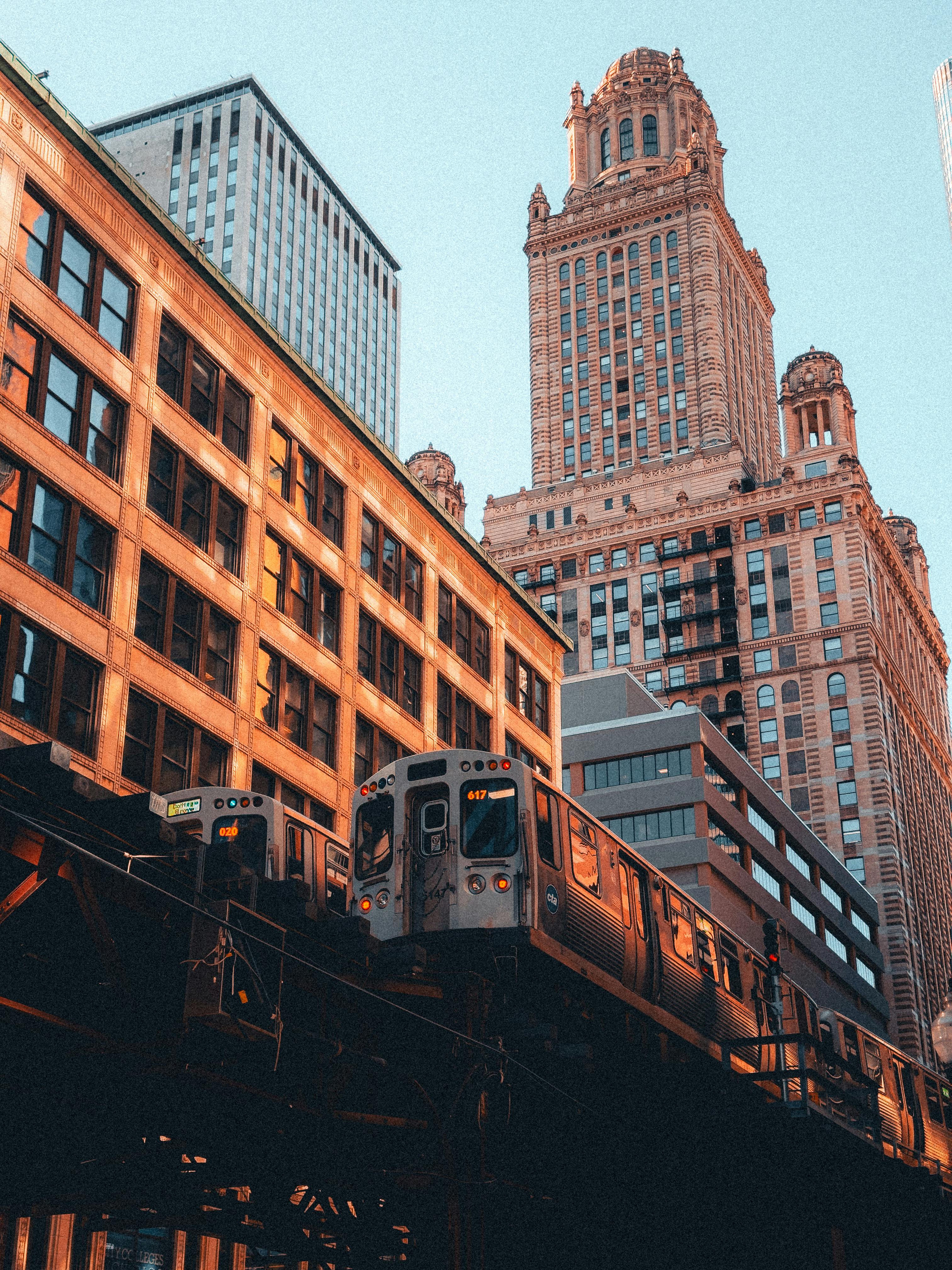 Thirty Five E Wacker Skyscraper in Chciago · Free Stock Photo