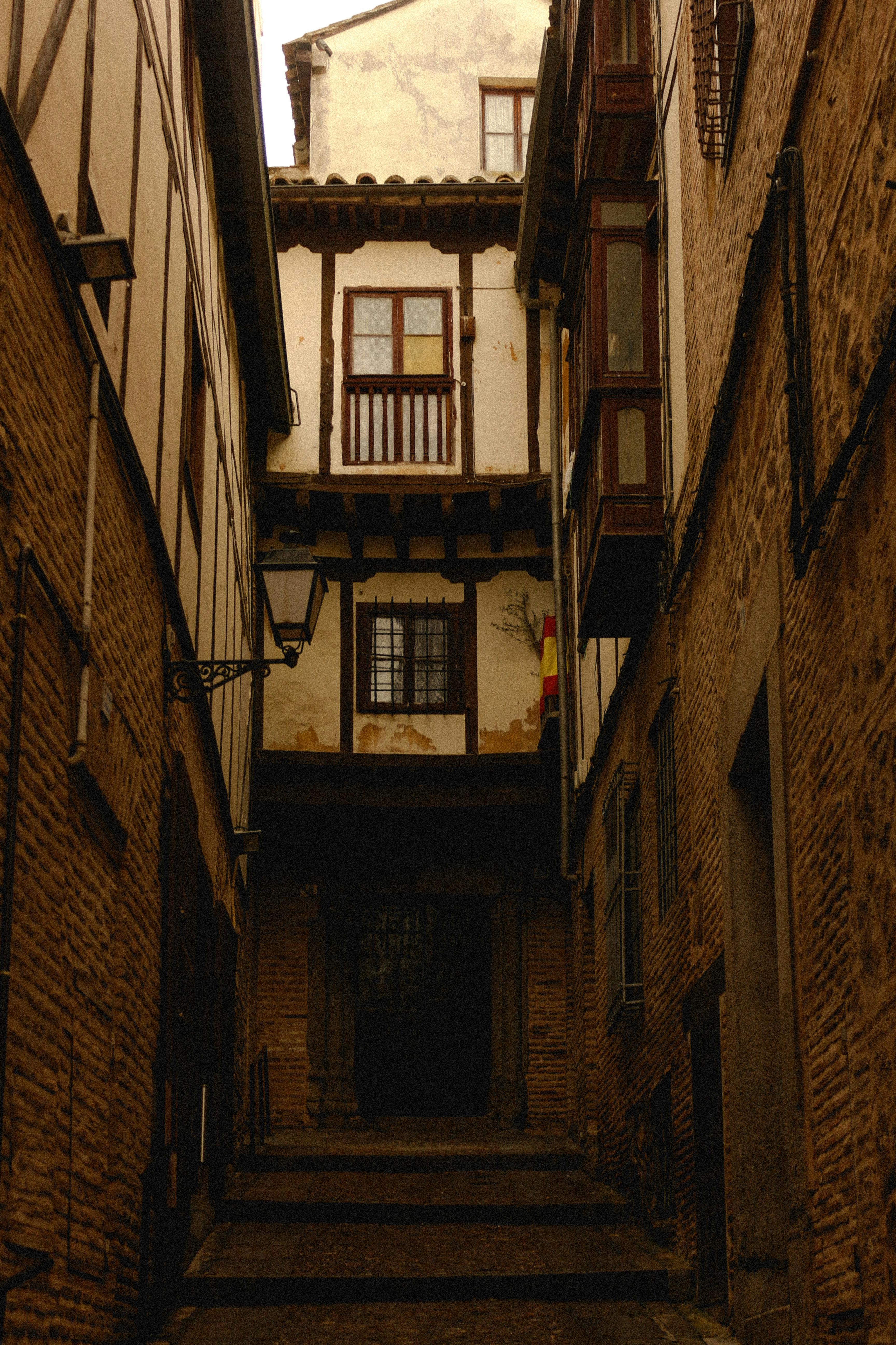 Nycl Secluded Alley Photos, Download The BEST Free Nycl Secluded Alley ...