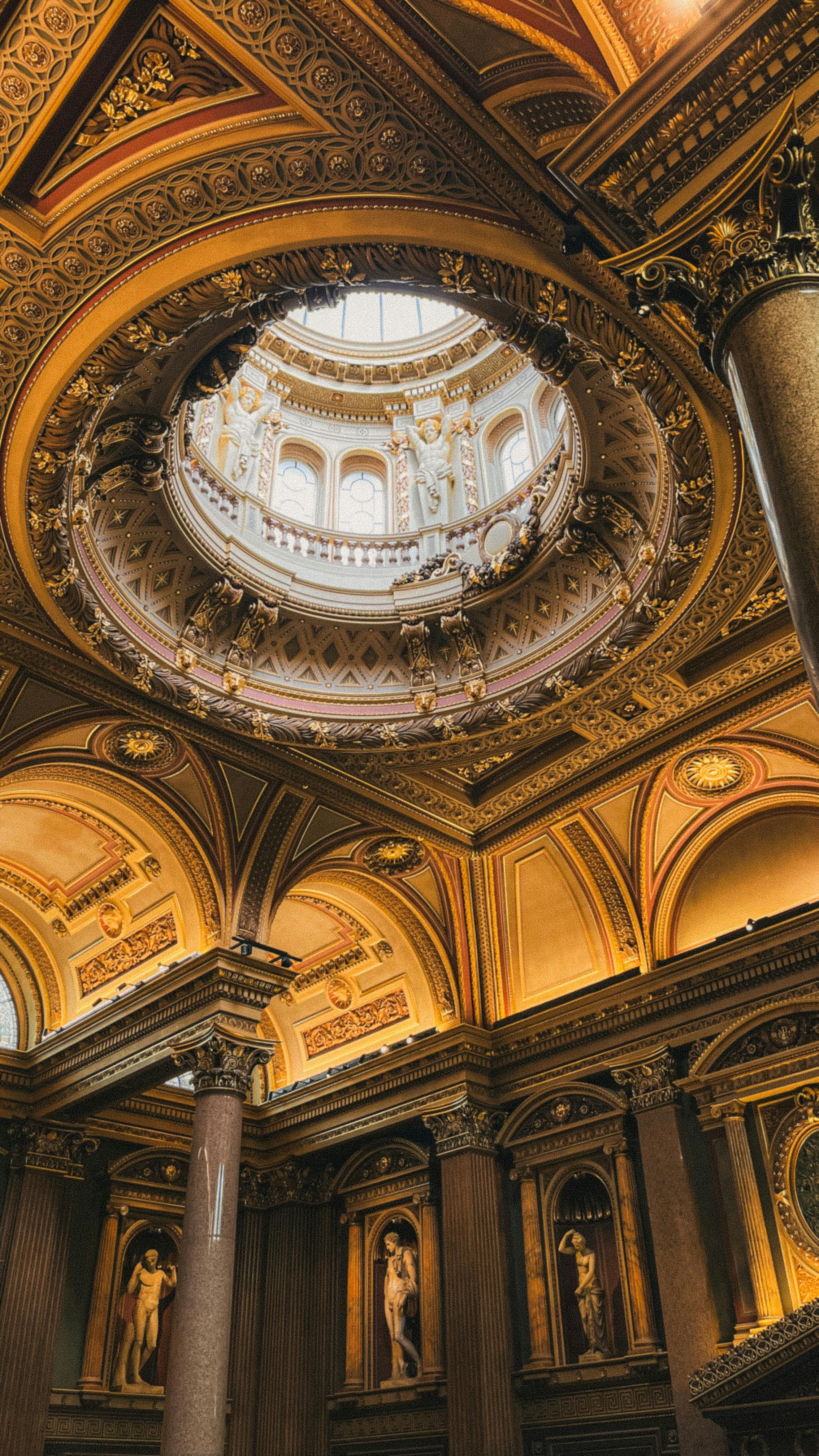 Fitzwilliam Museum ceiling details · Free Stock Photo
