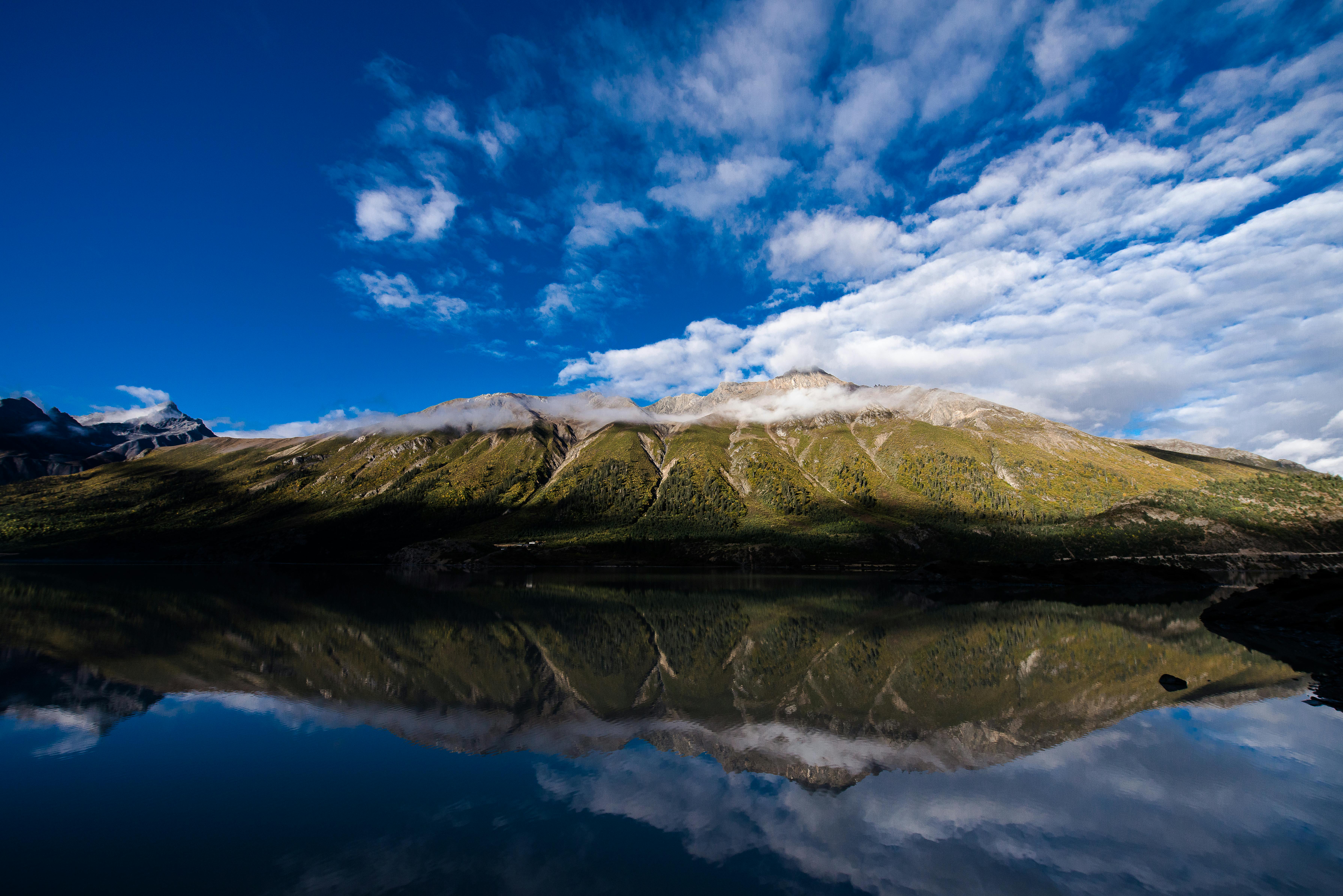 Glacier Lake by Mountain · Free Stock Photo