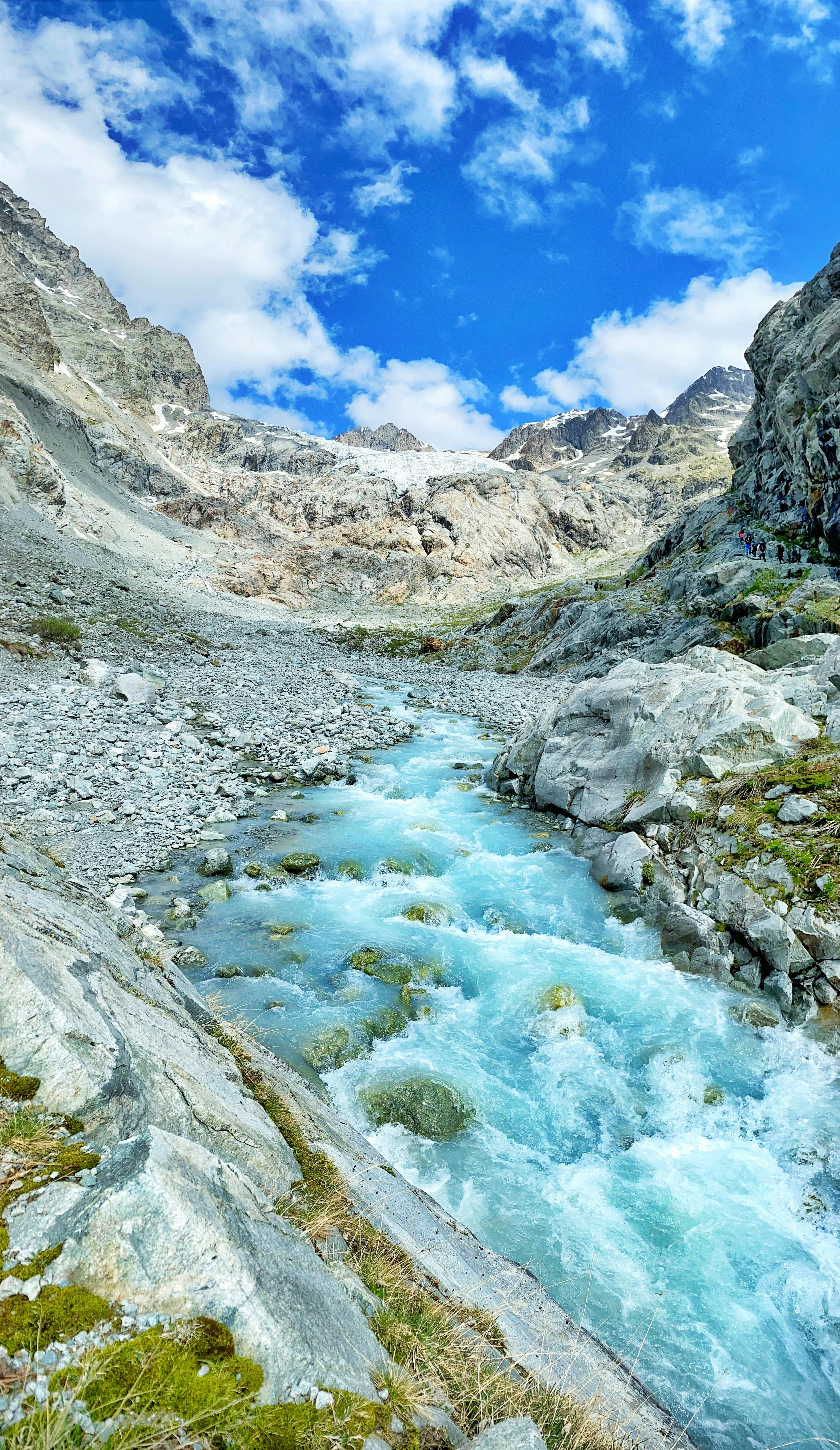 Rocky Steep River in Mountain Valley · Free Stock Photo