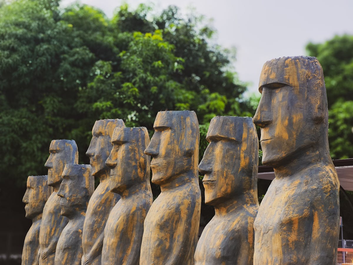 Moai Photos, Download The BEST Free Moai Stock Photos & HD Images
