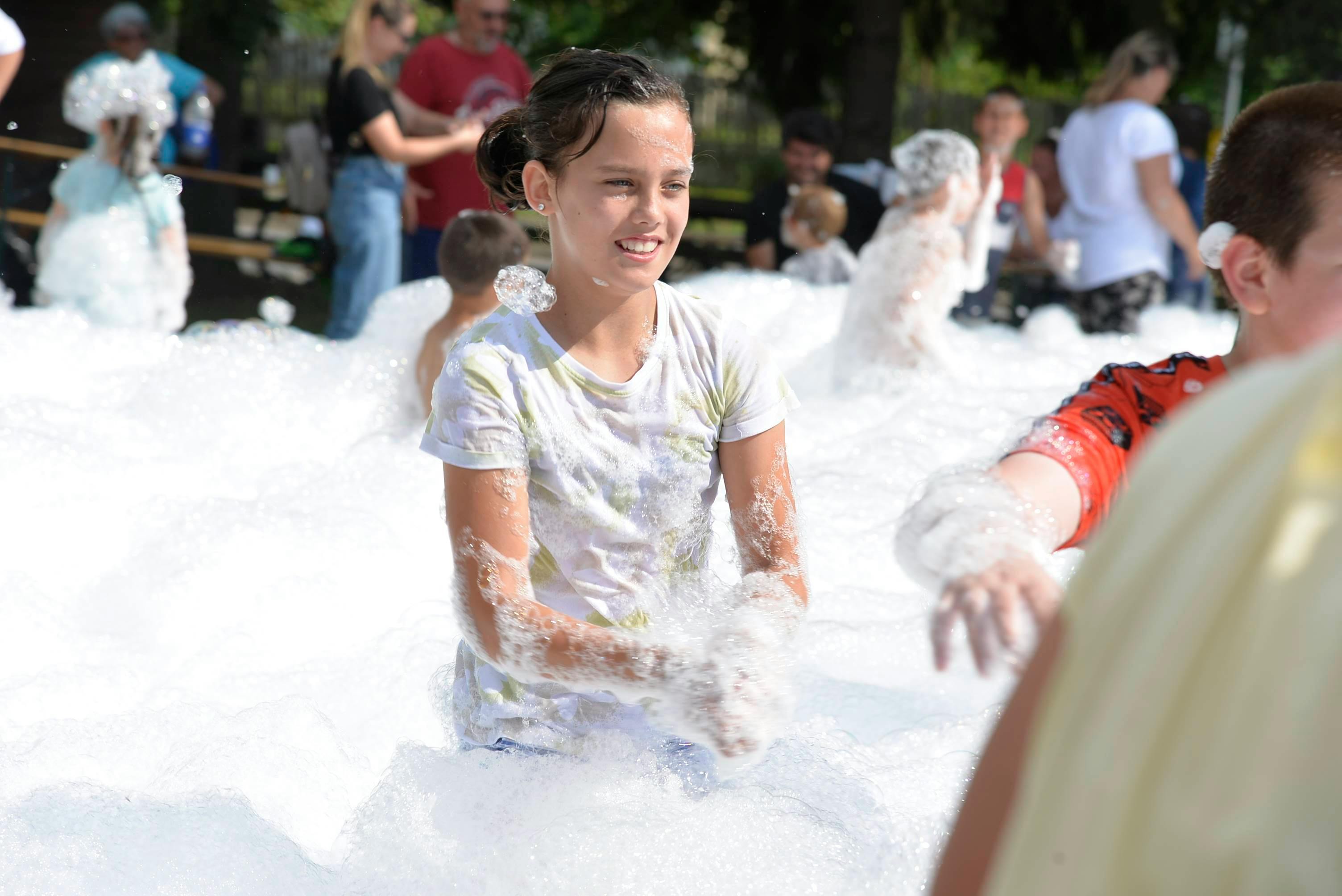 Playing Children Photos, Download The BEST Free Playing Children Stock ...