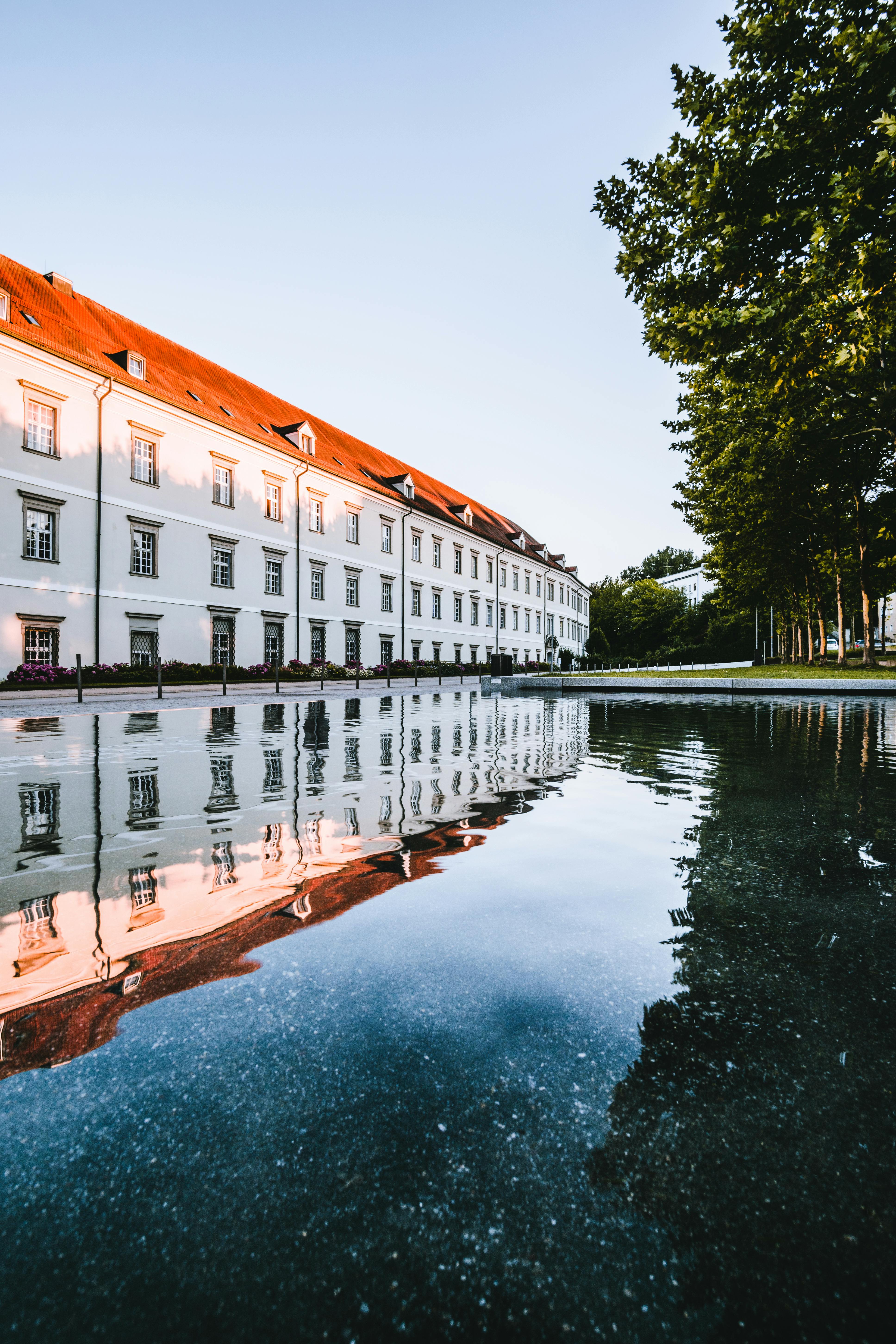 Hirschberg Castle during Daytime · Free Stock Photo