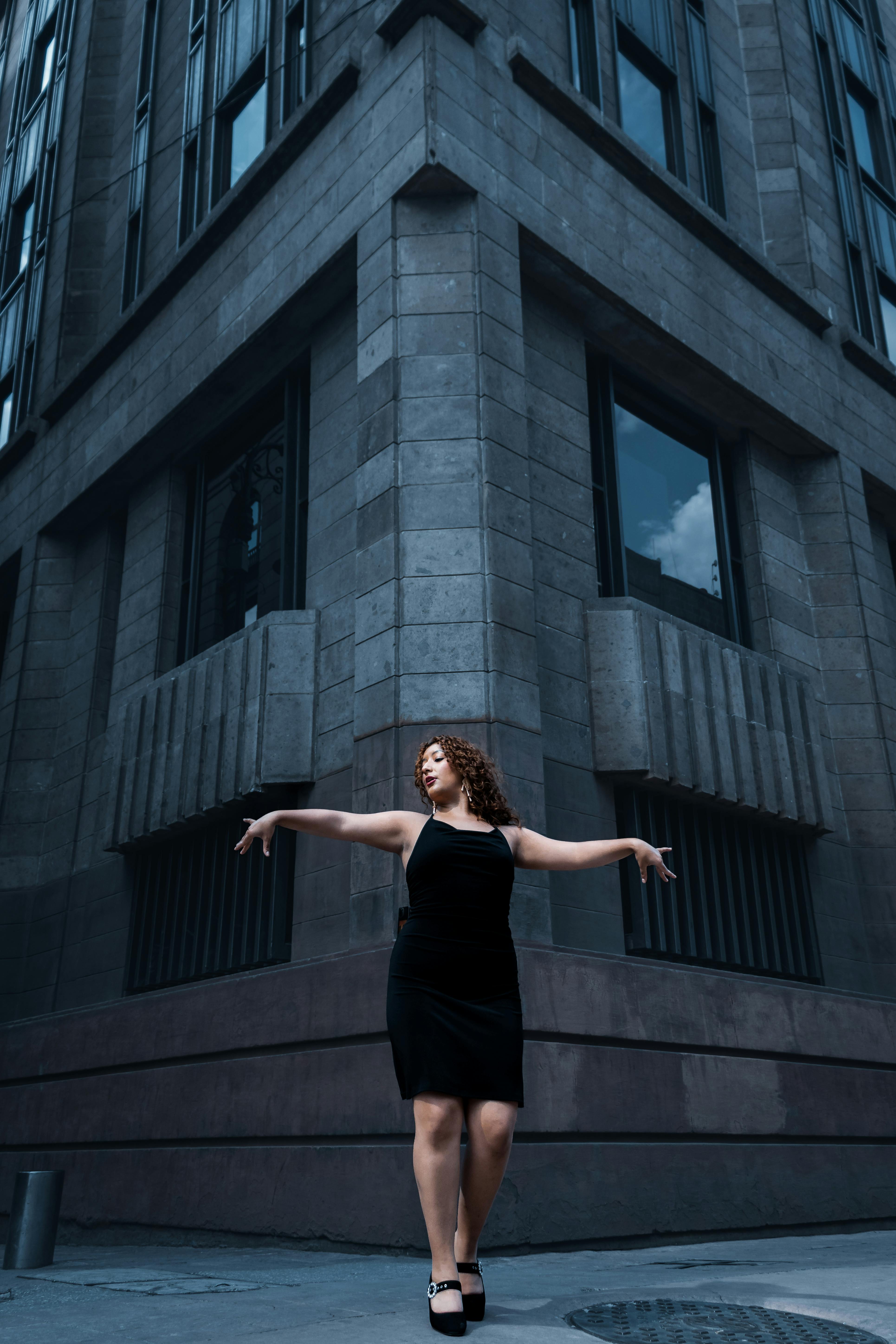 Idle Standing Poses Photos, Download The BEST Free Idle Standing Poses ...