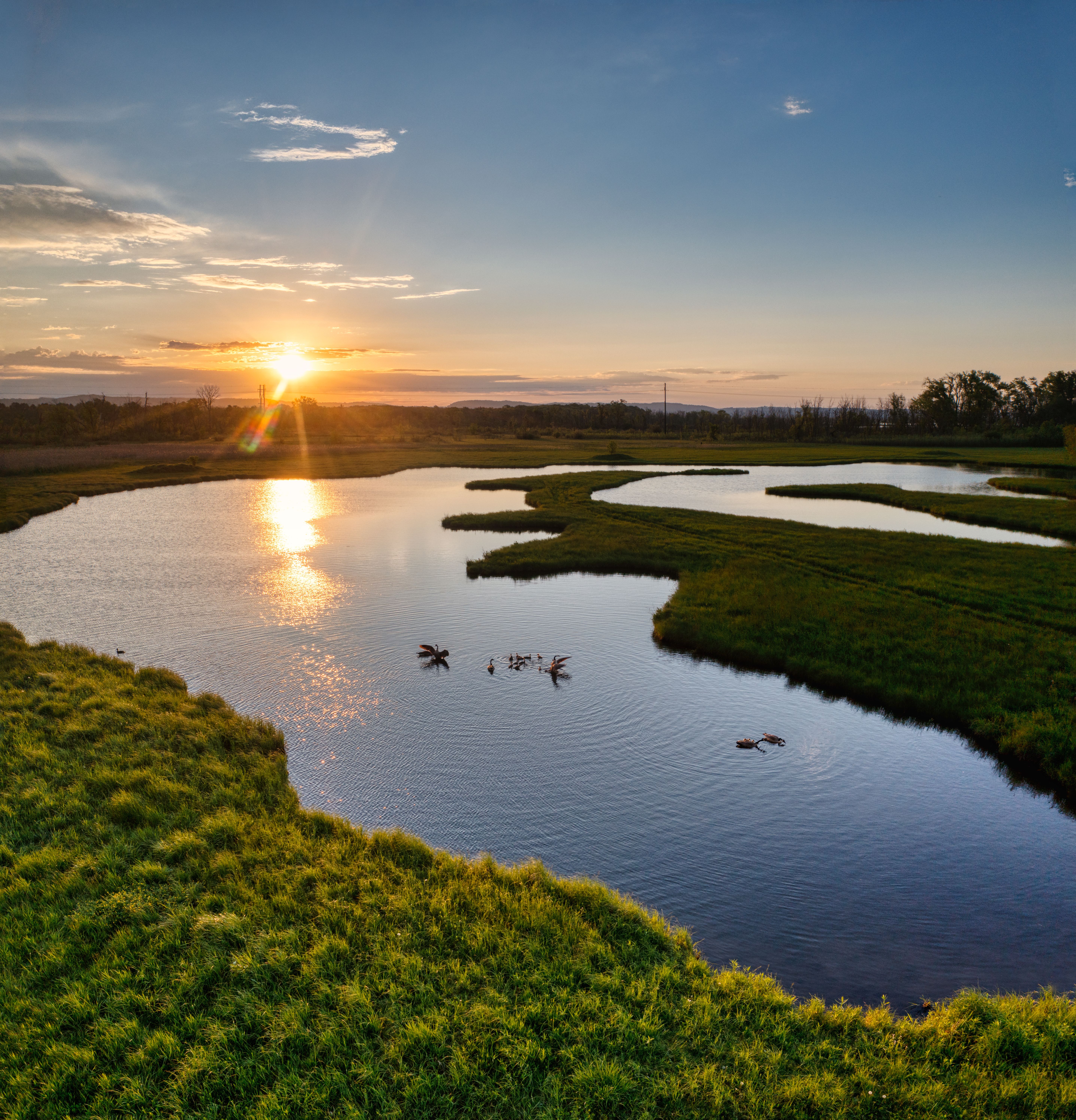 Lake in Countryside at Sunset · Free Stock Photo