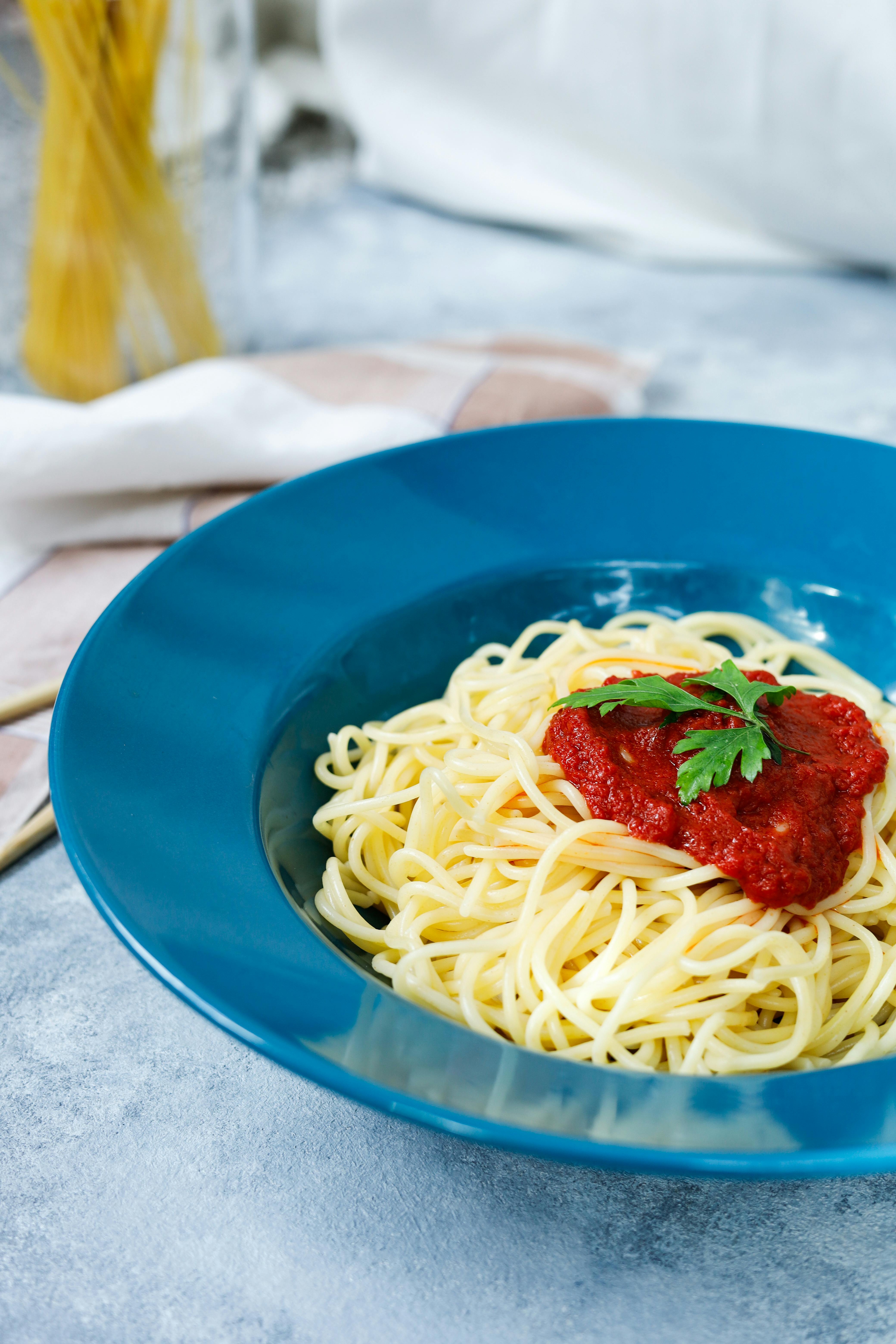 Spaghetti on Plate · Free Stock Photo
