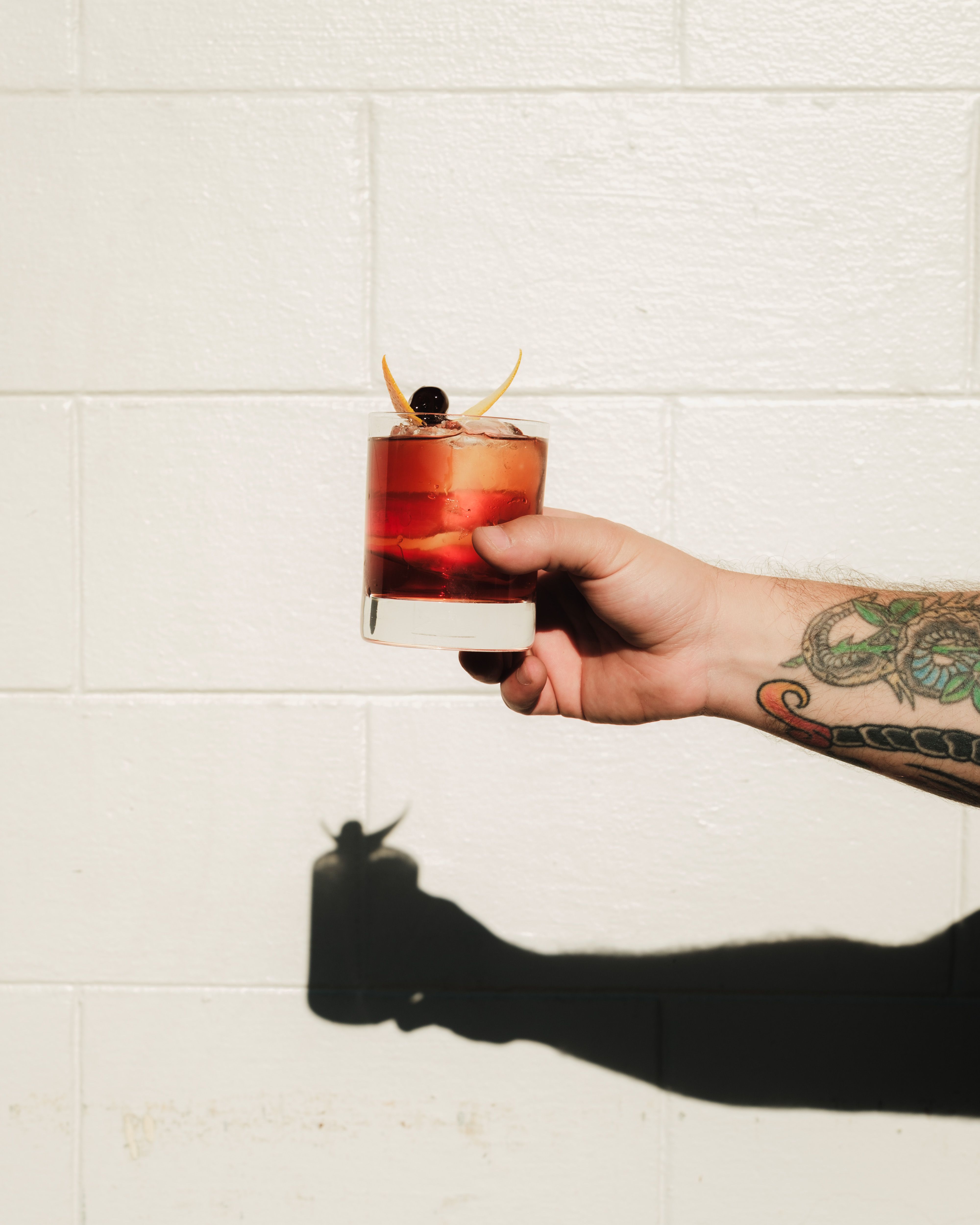Hand with Cocktail · Free Stock Photo