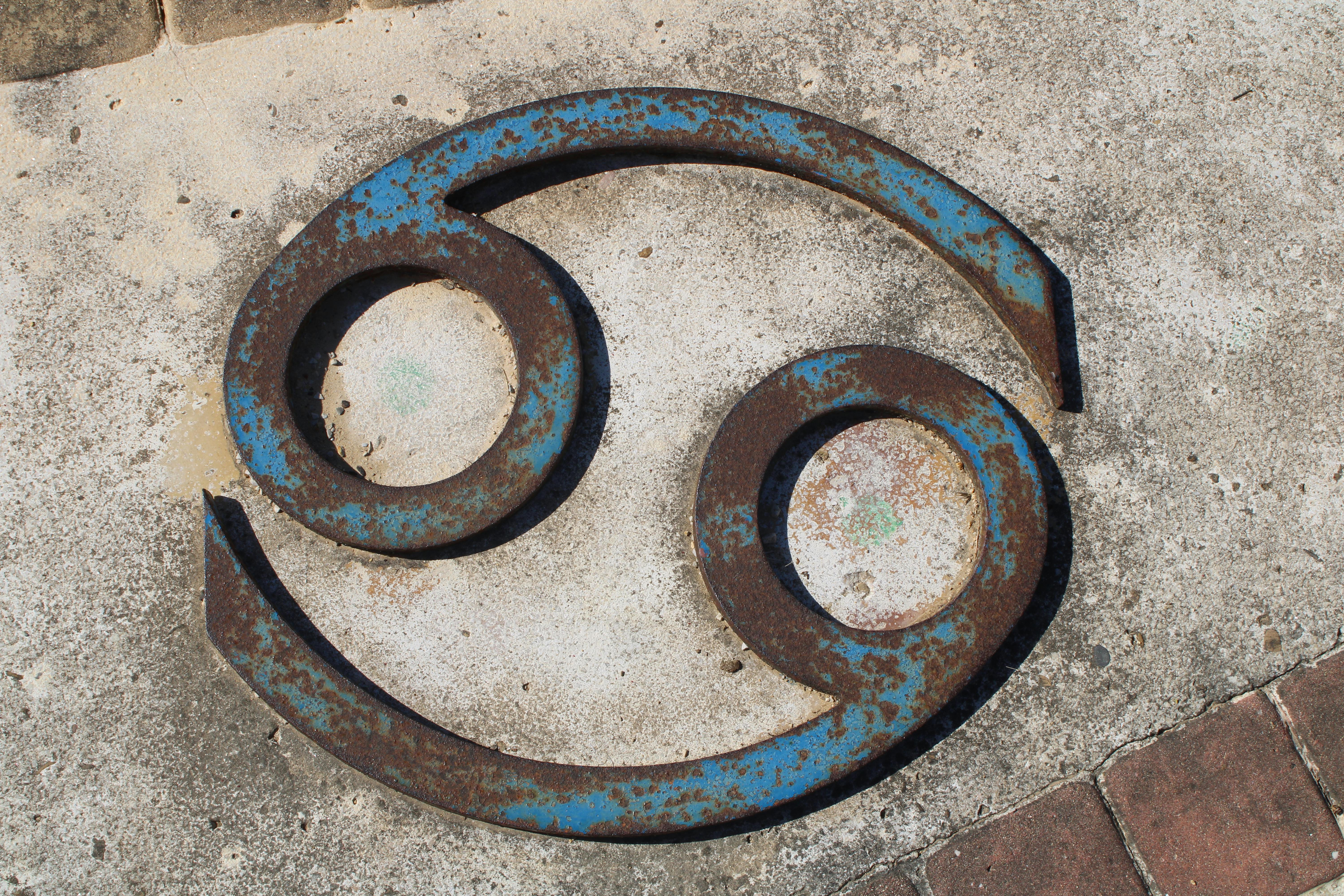 Rusty Metal Bars with Circles · Free Stock Photo