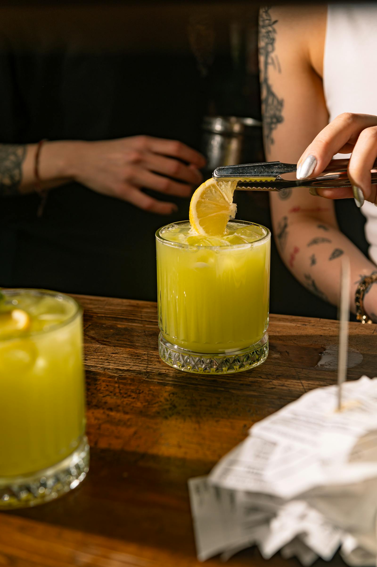 Lemon Woman Photos, Download The BEST Free Lemon Woman Stock Photos ...