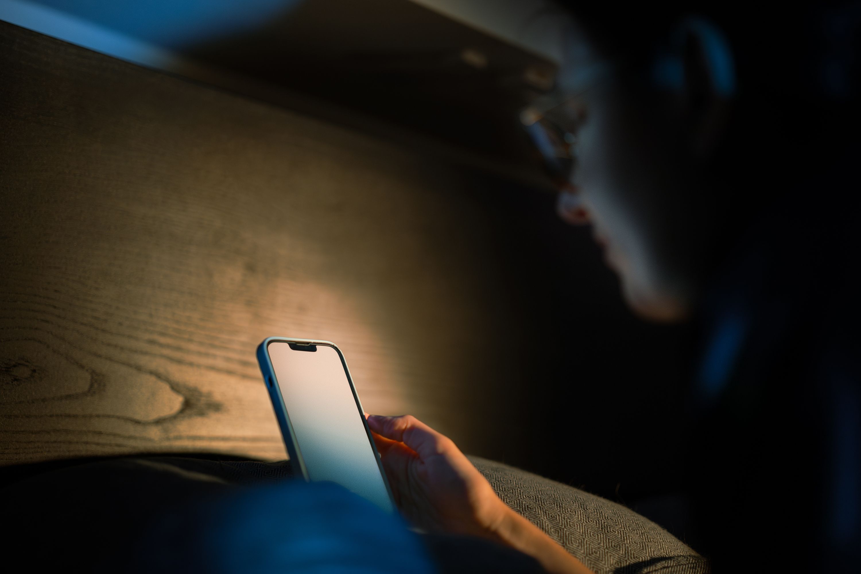 browsing phone before sleeping · Free Stock Photo