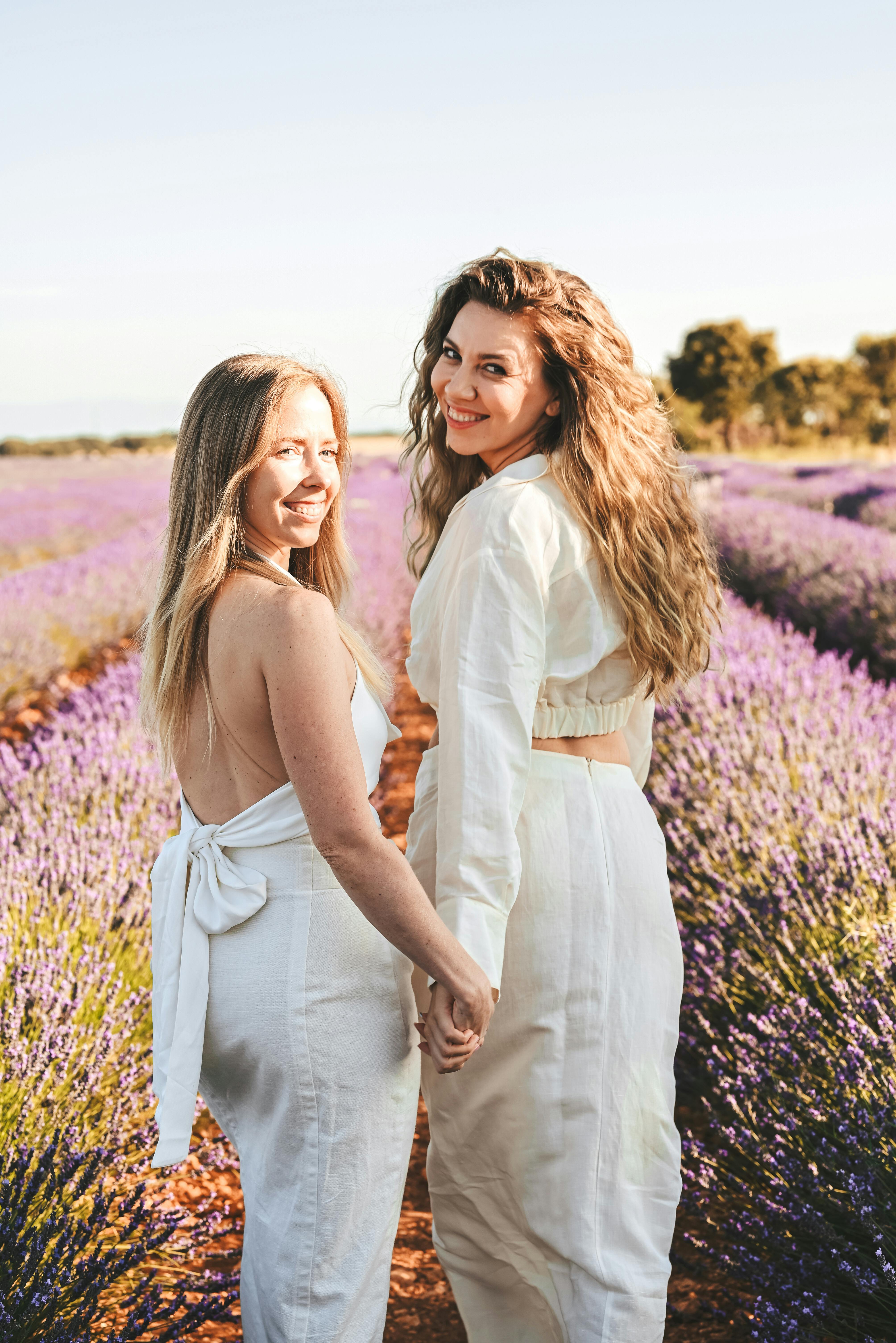 Smiling Girlfriends Photos, Download The BEST Free Smiling Girlfriends ...