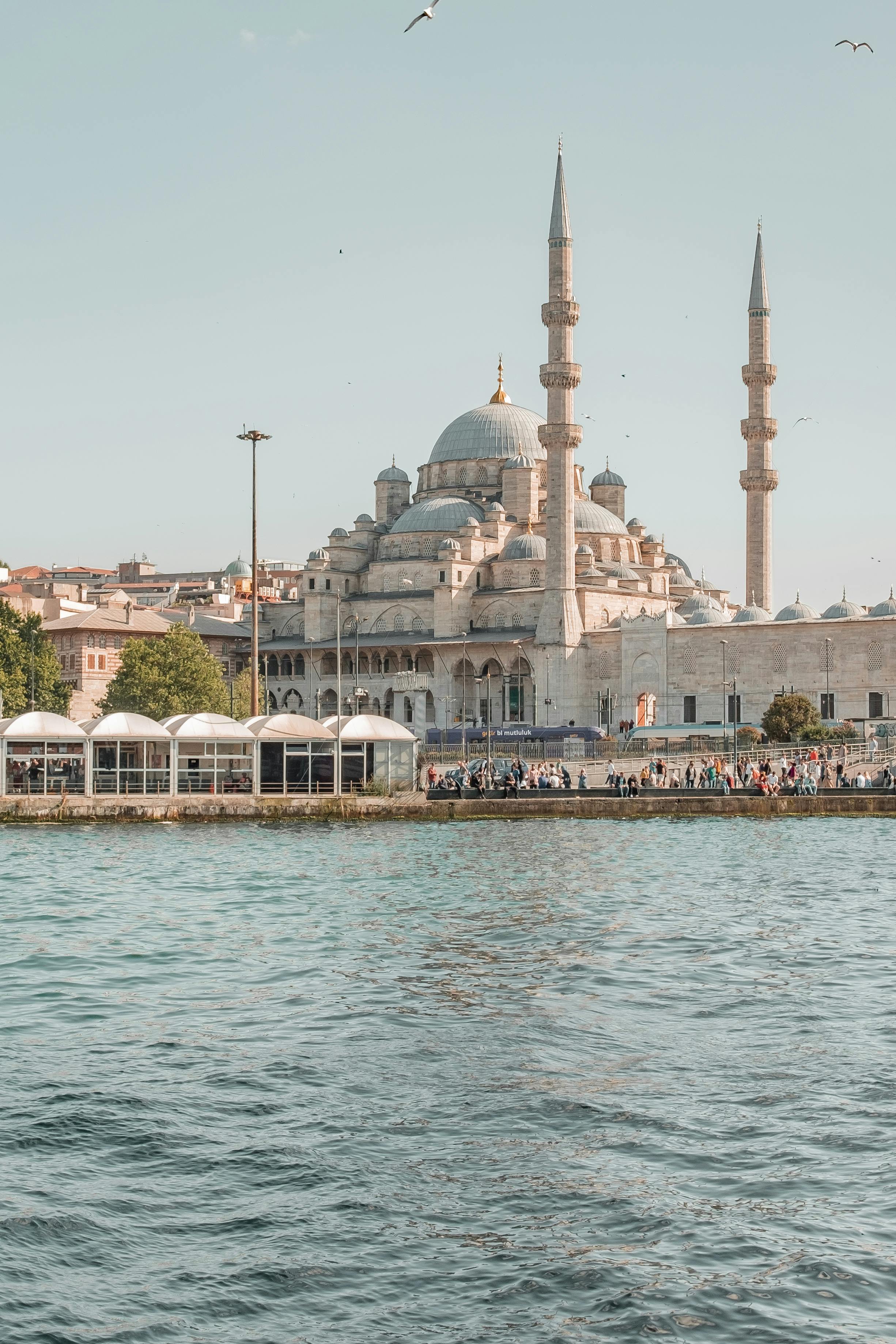 Portal Islam Photos, Download The BEST Free Portal Islam Stock Photos ...