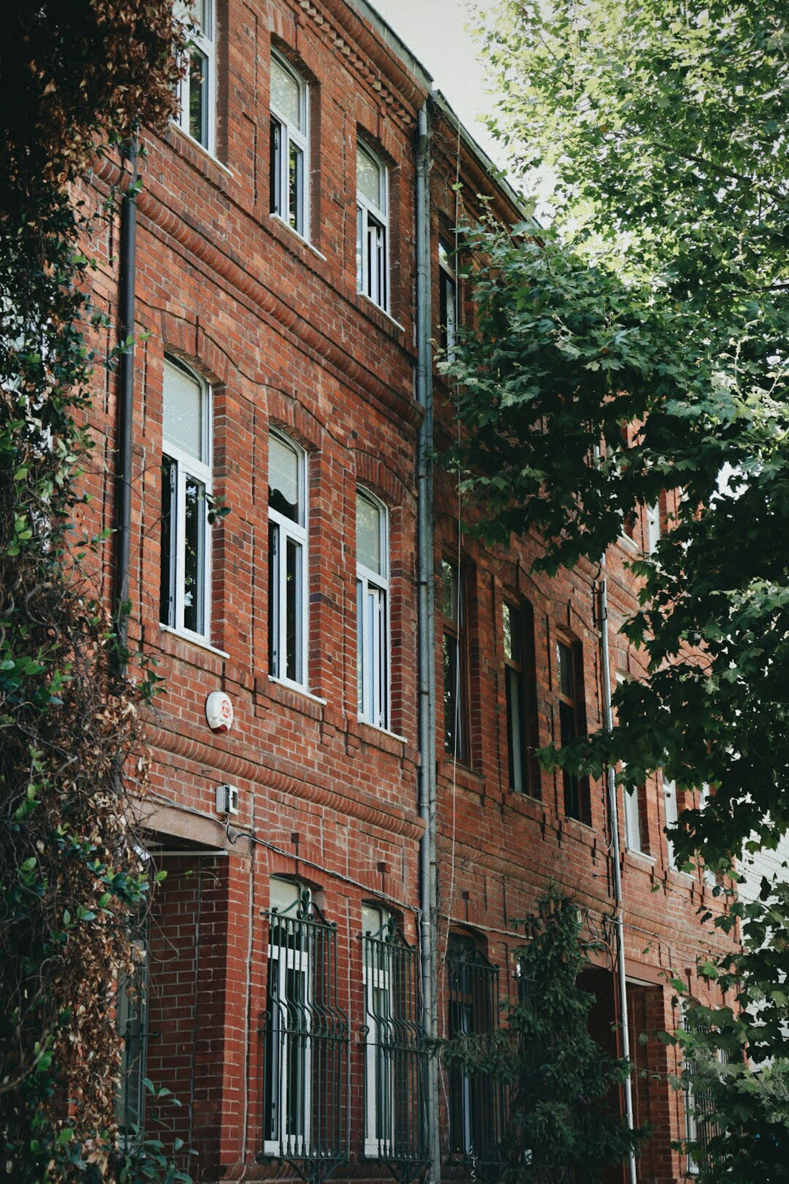 Building Brick House Photos, Download The BEST Free Building Brick ...