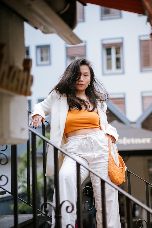 Basic White Woman Photos, Download The BEST Free Basic White Woman ...