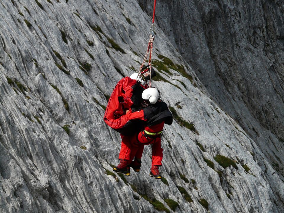 Expected Shortfall vs VAR: Choosing the Right Risk Metric
