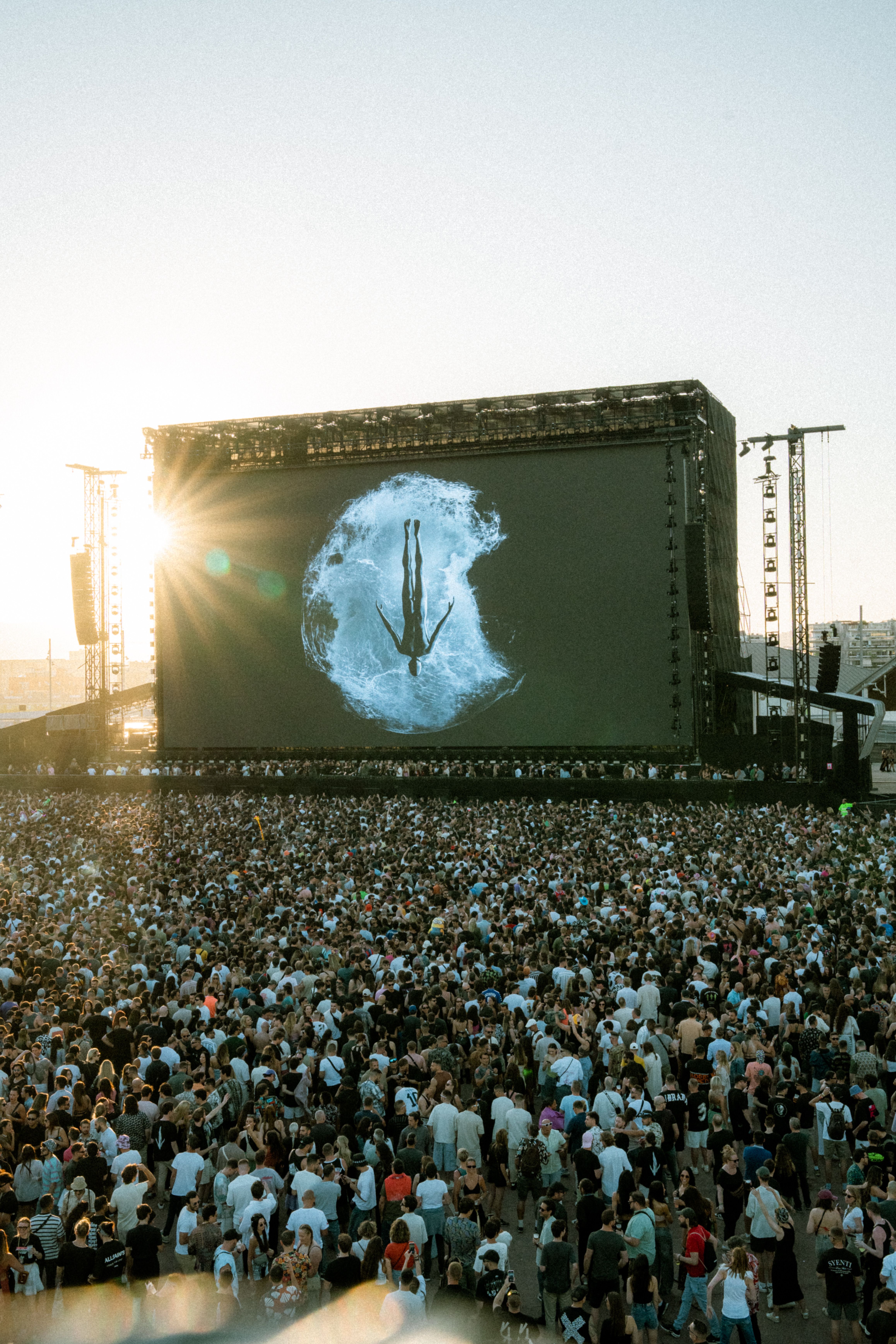 Aerial View of a Crowd at a Festival · Free Stock Photo