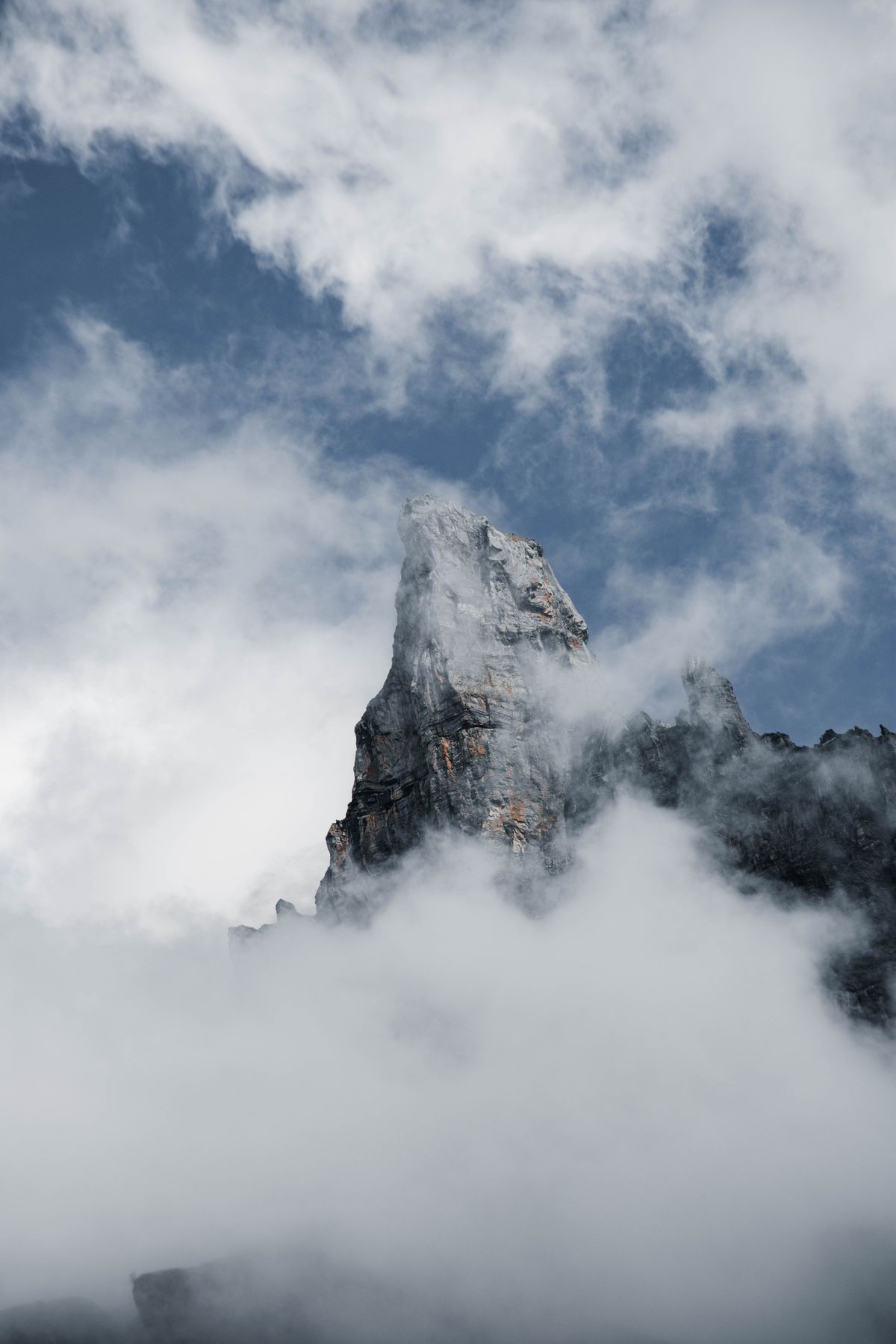 In The Clouds Photos, Download The BEST Free In The Clouds Stock Photos ...