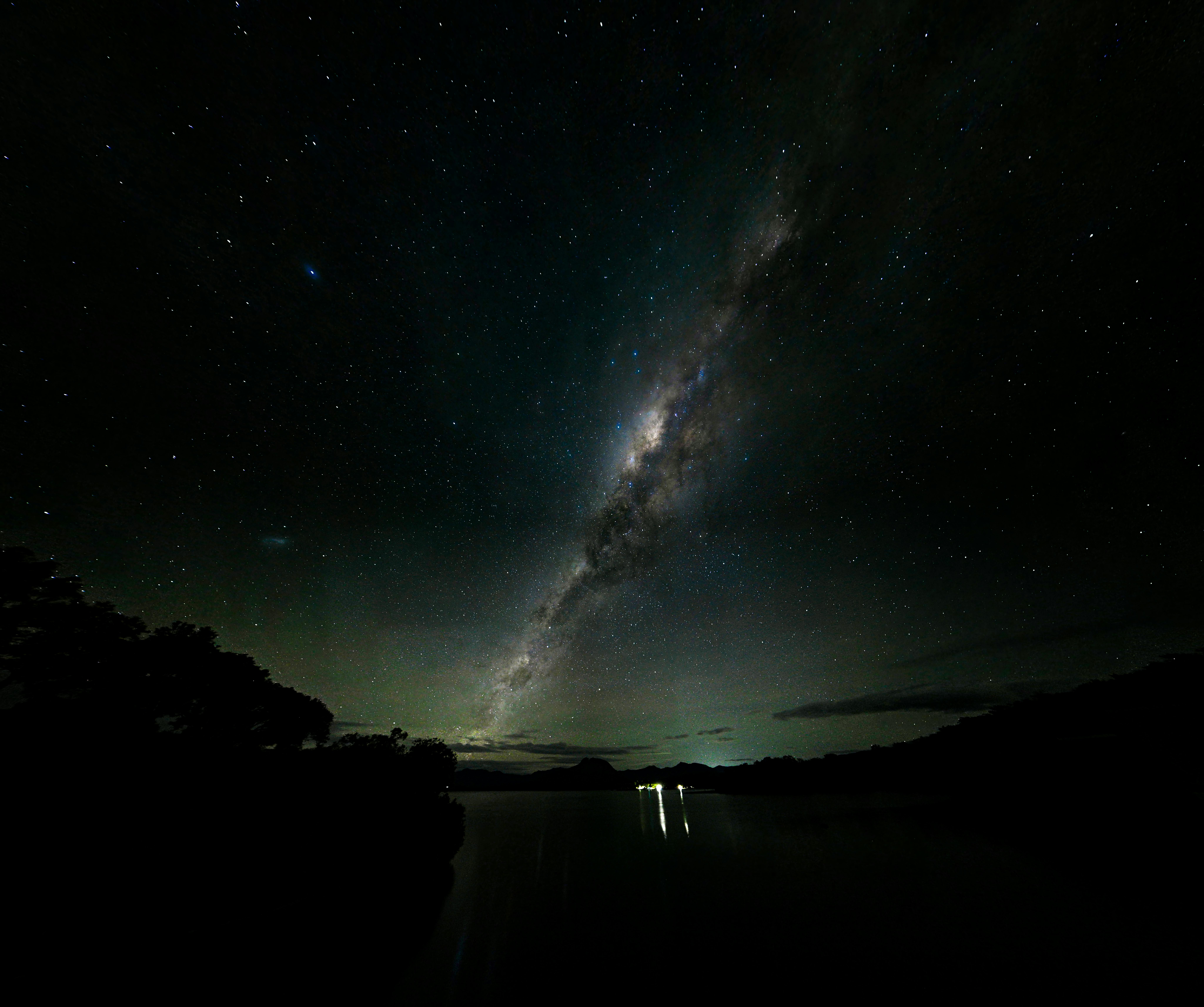 Time-lapse Photography of Stars and Mountains during Nighttime · Free ...