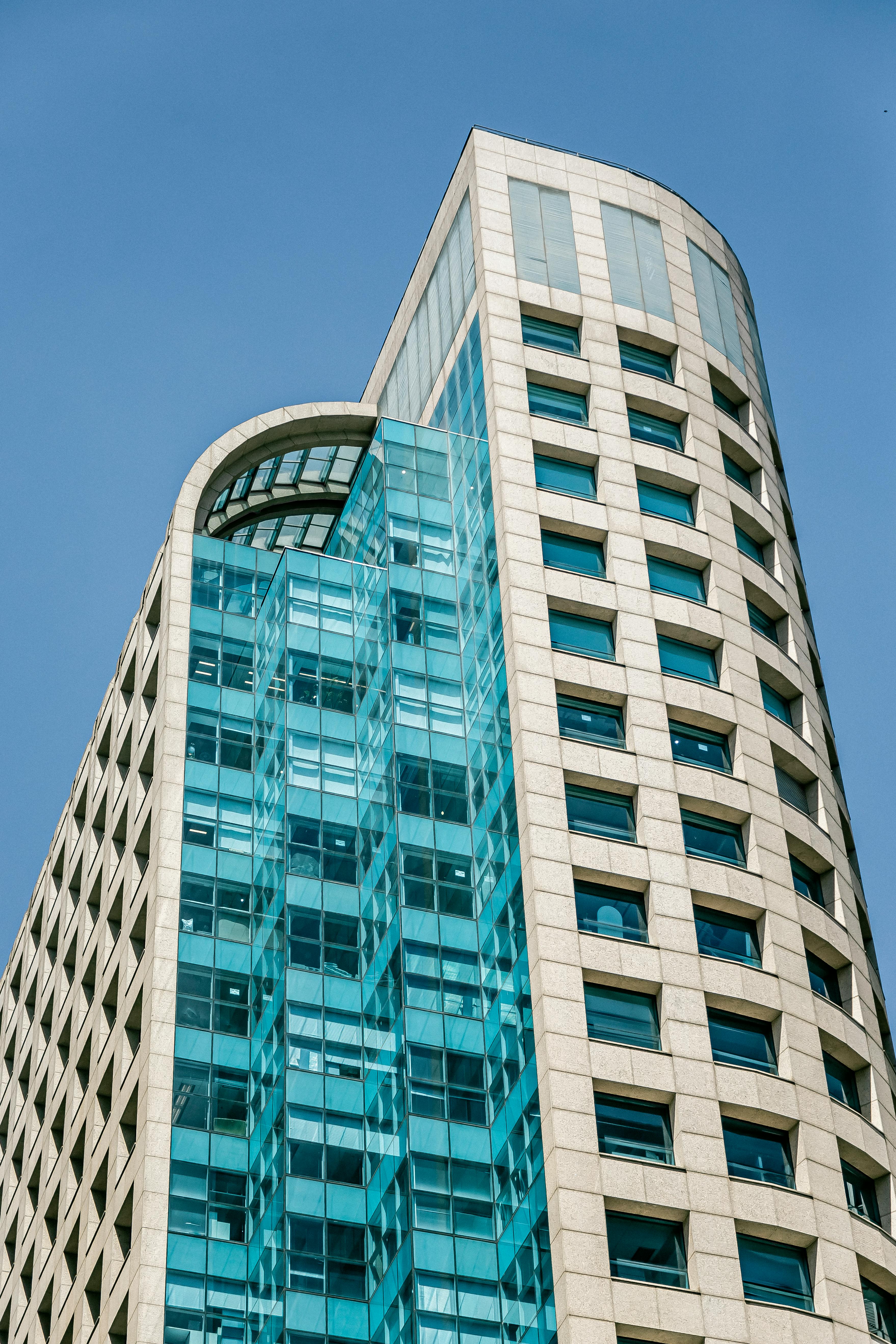 Foto profissional gratuita de apartamentos, arquitetura cidade, arranha ...