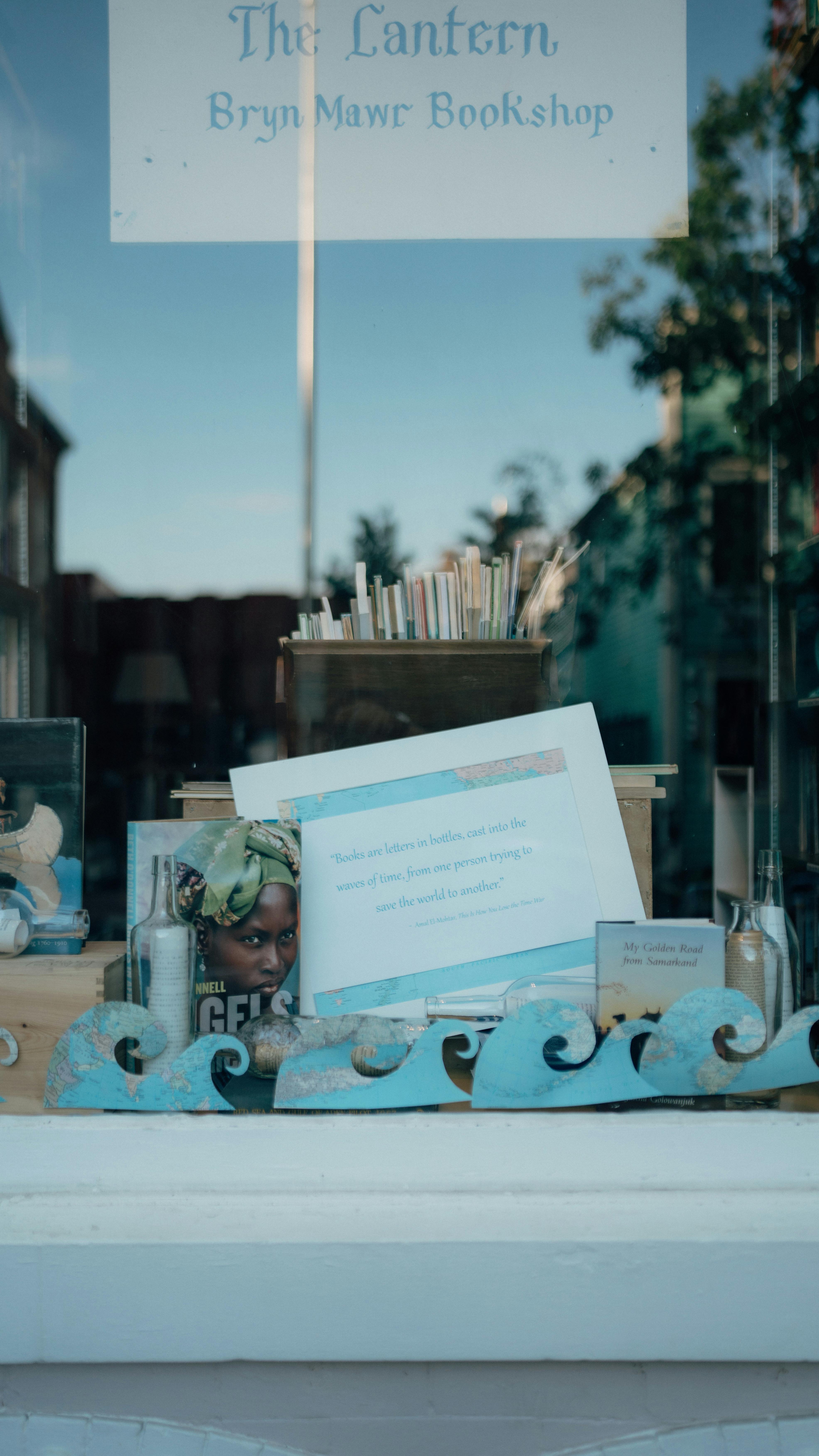 Books Signage · Free Stock Photo