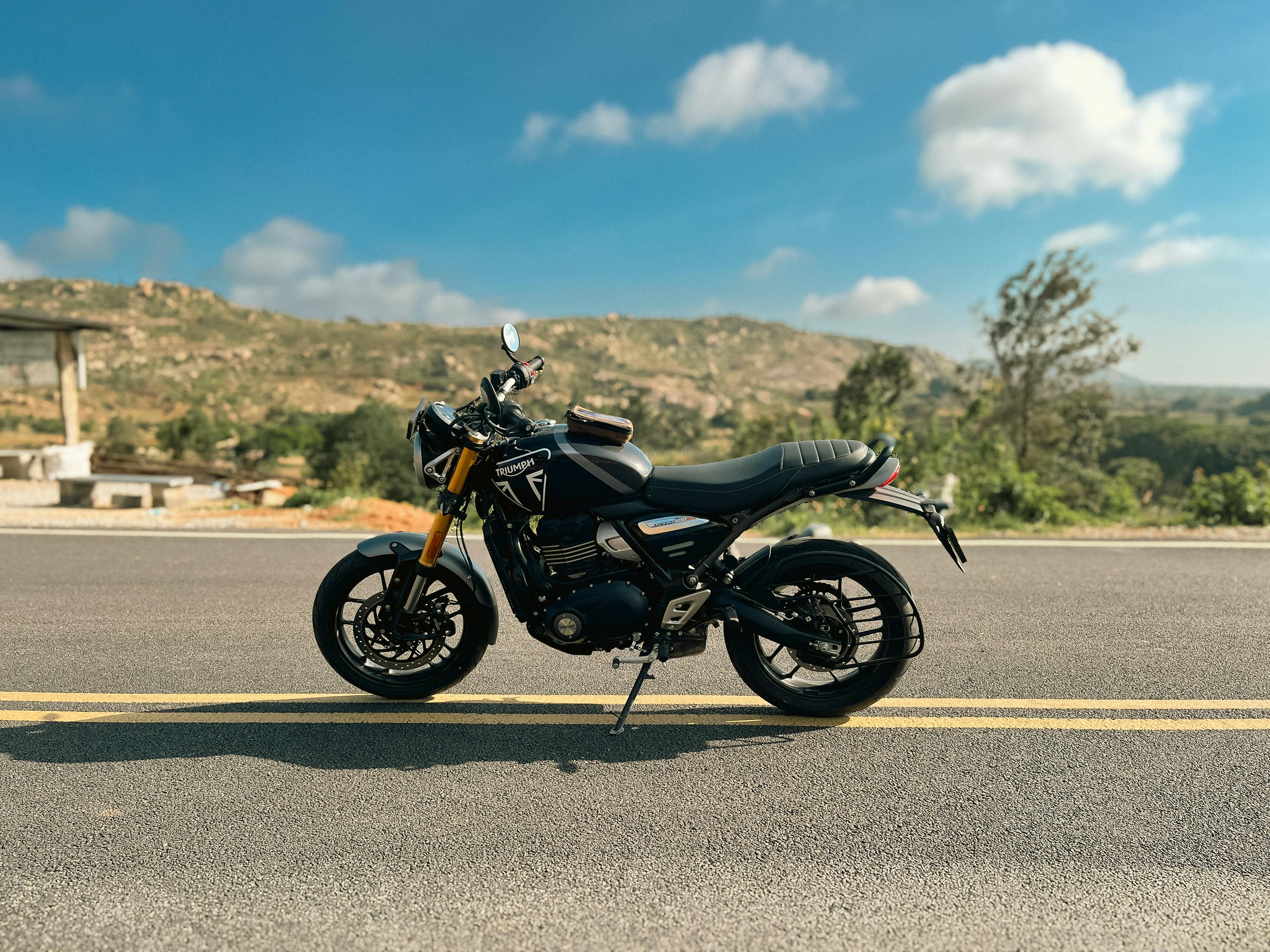 Triumph Speed 400 · Free Stock Photo