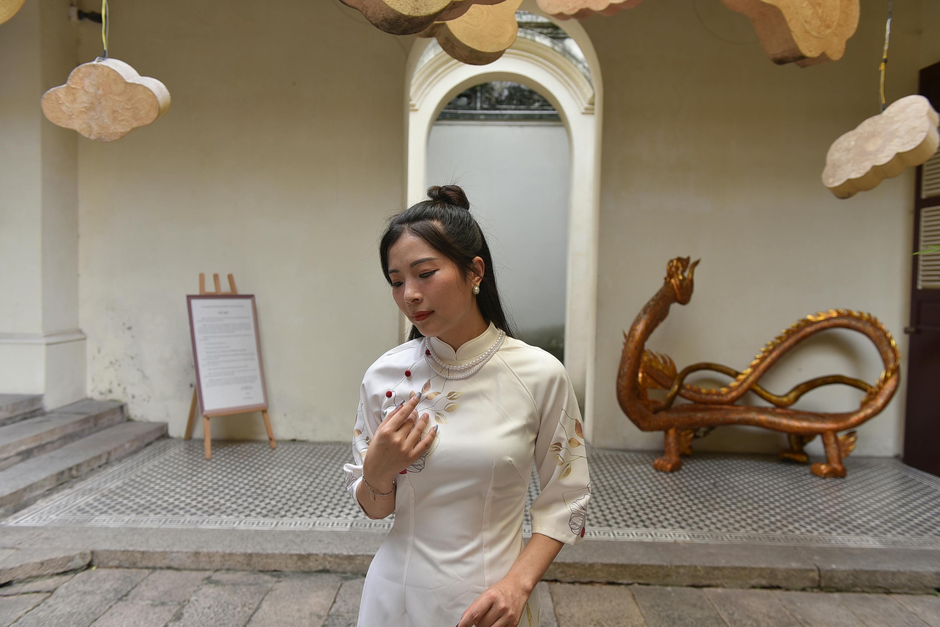 Woman in White, Traditional Dress · Free Stock Photo