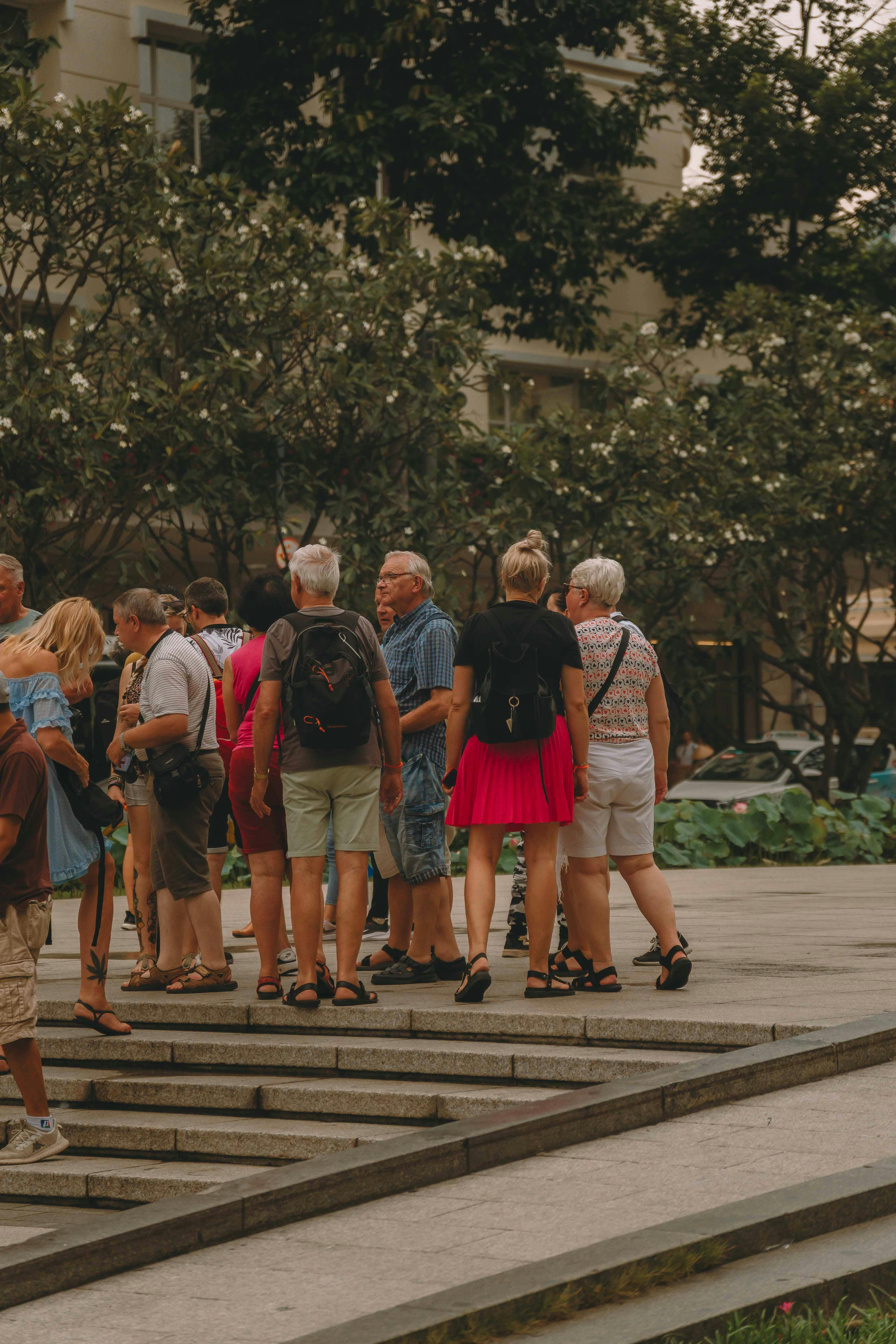 Photo Seniors Walking Photos, Download The BEST Free Photo Seniors ...