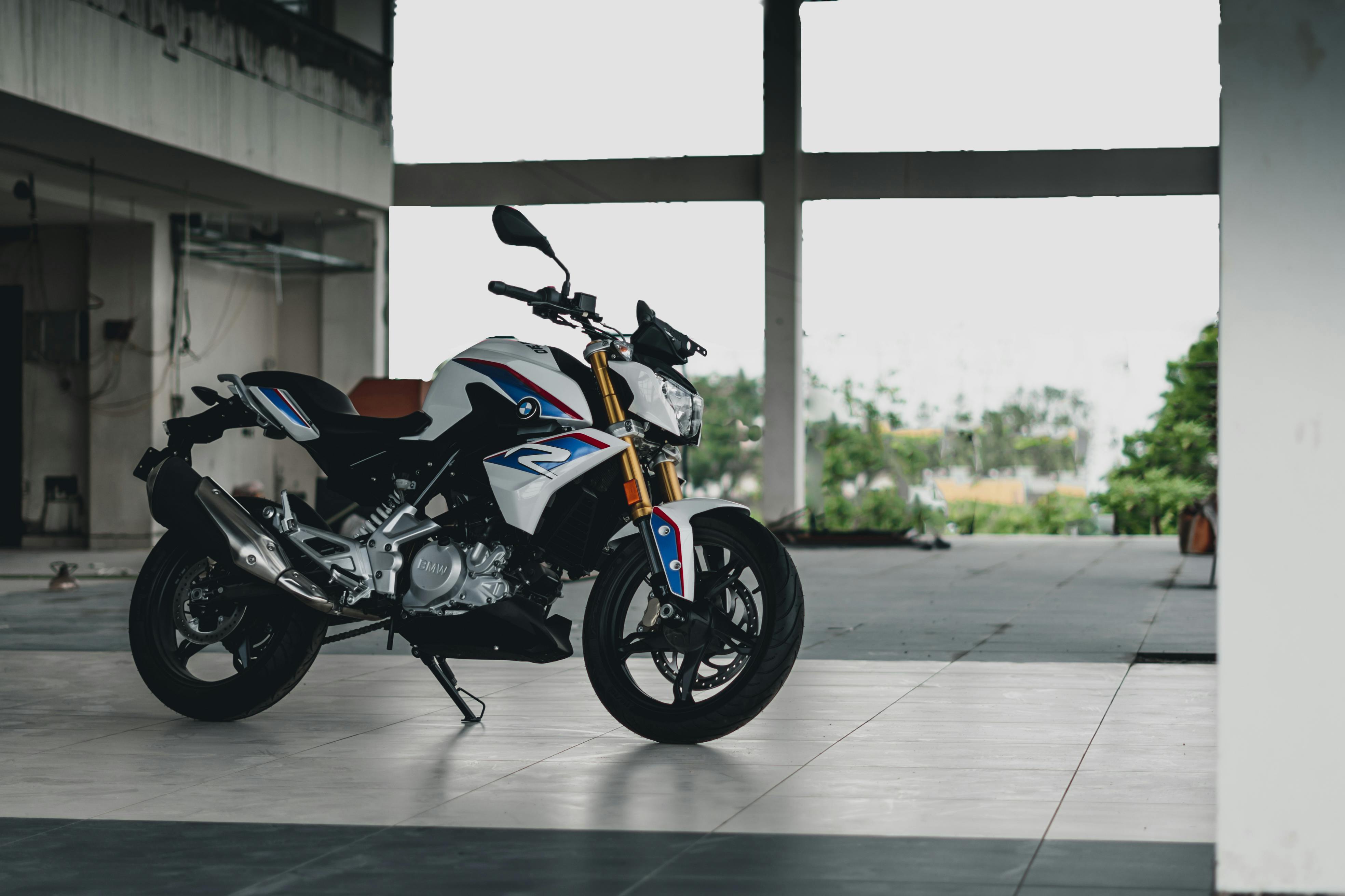 Close-Up Photography of Parked Motorcycle · Free Stock Photo