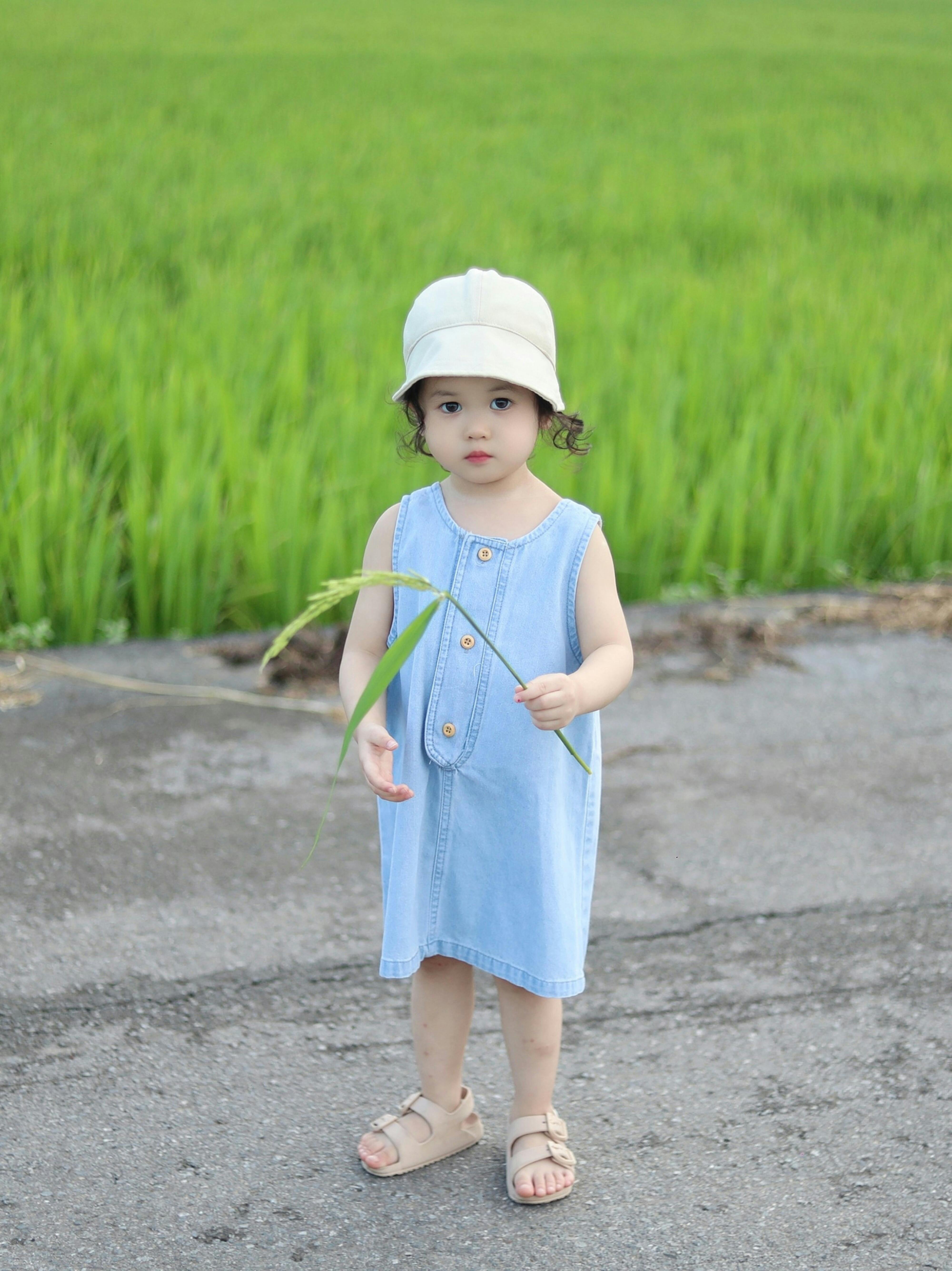 Free Country Kids Fashion Photos, Download The BEST Free Free Country ...